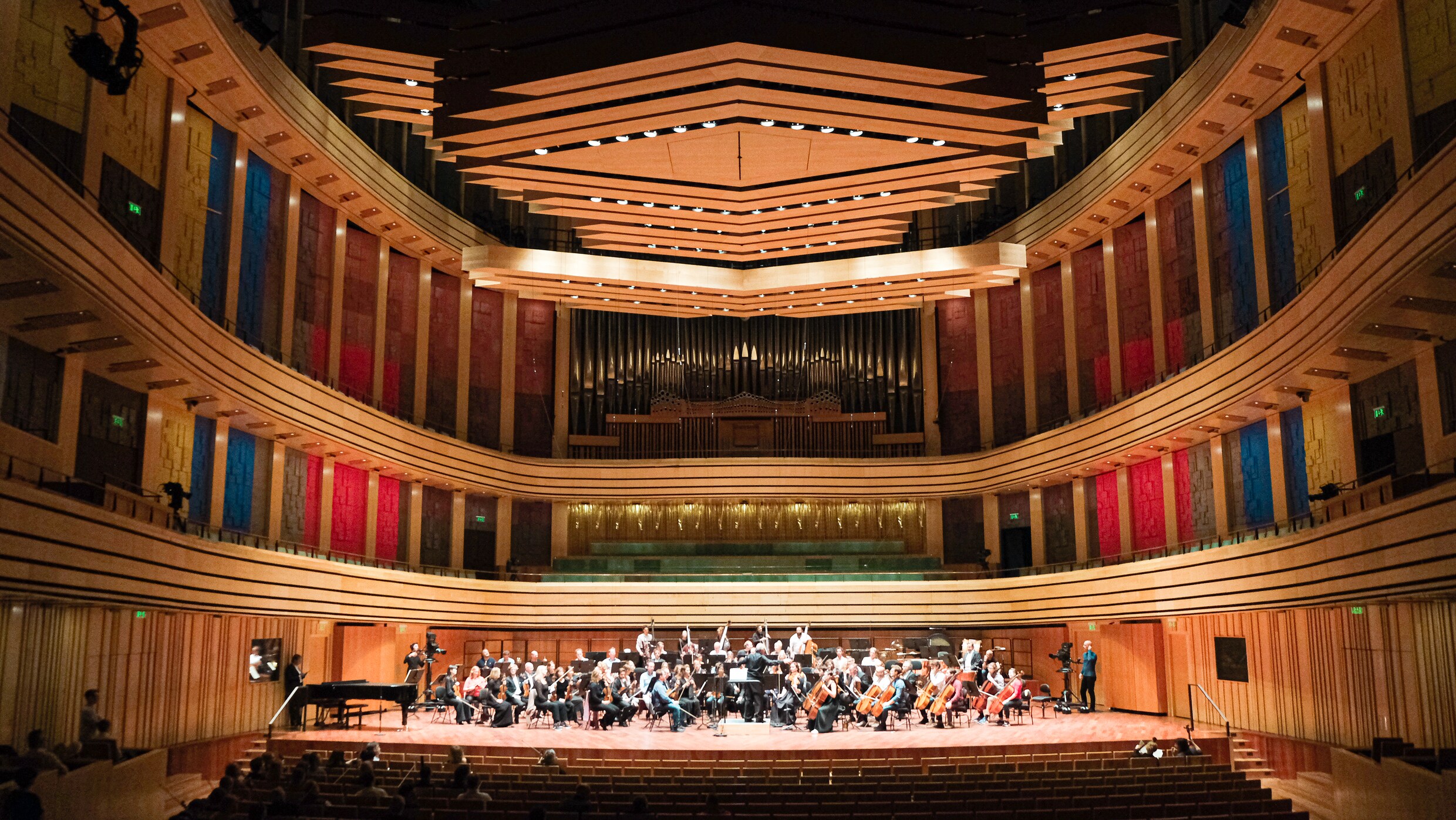 Help, de paukenist belt af – op tournee met het Concertgebouworkest ...