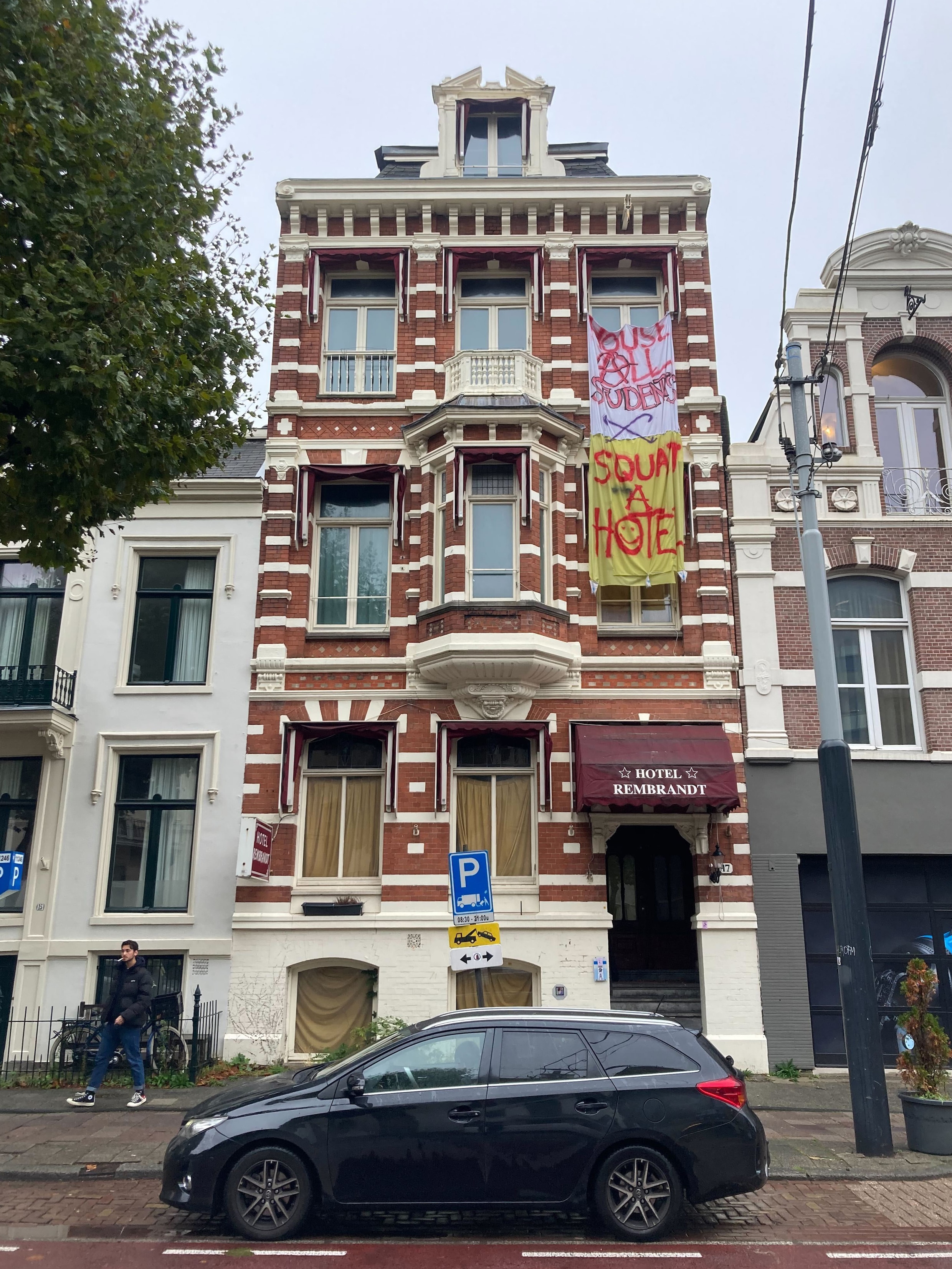 Krakers pand Plantage Middenlaan moeten vertrekken | Het Parool