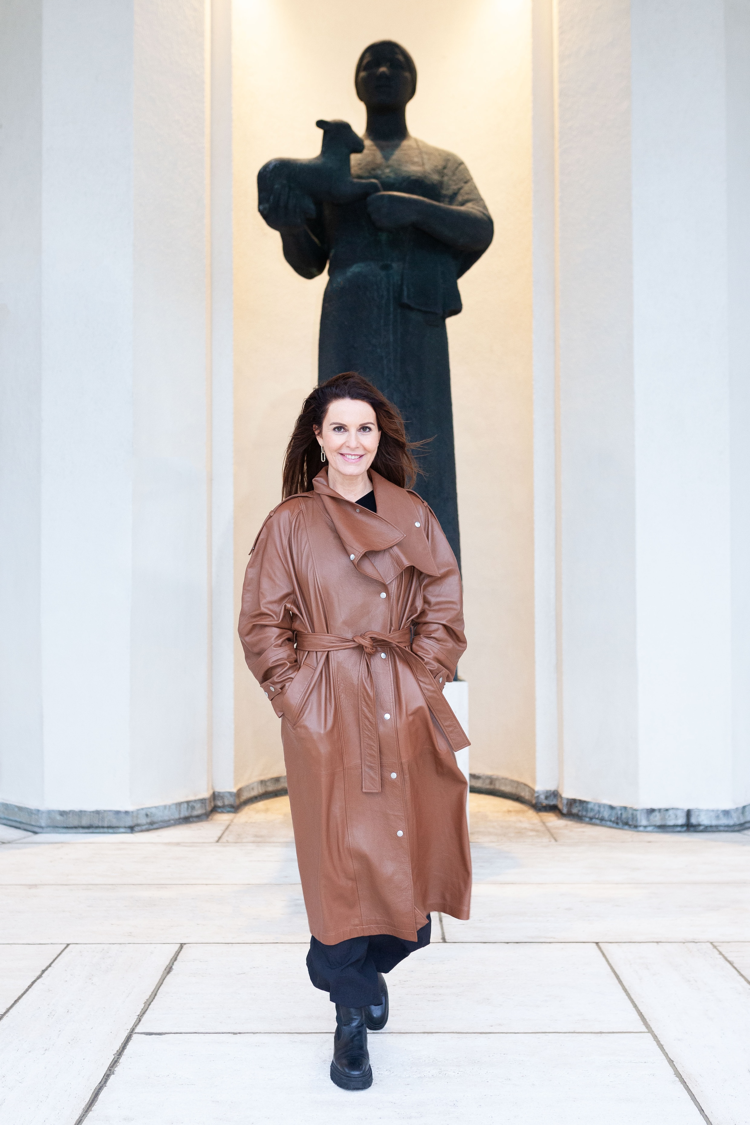 Het Amsterdam van Harper’s Bazaar-hoofdredacteur Miluska van ’t Lam ...