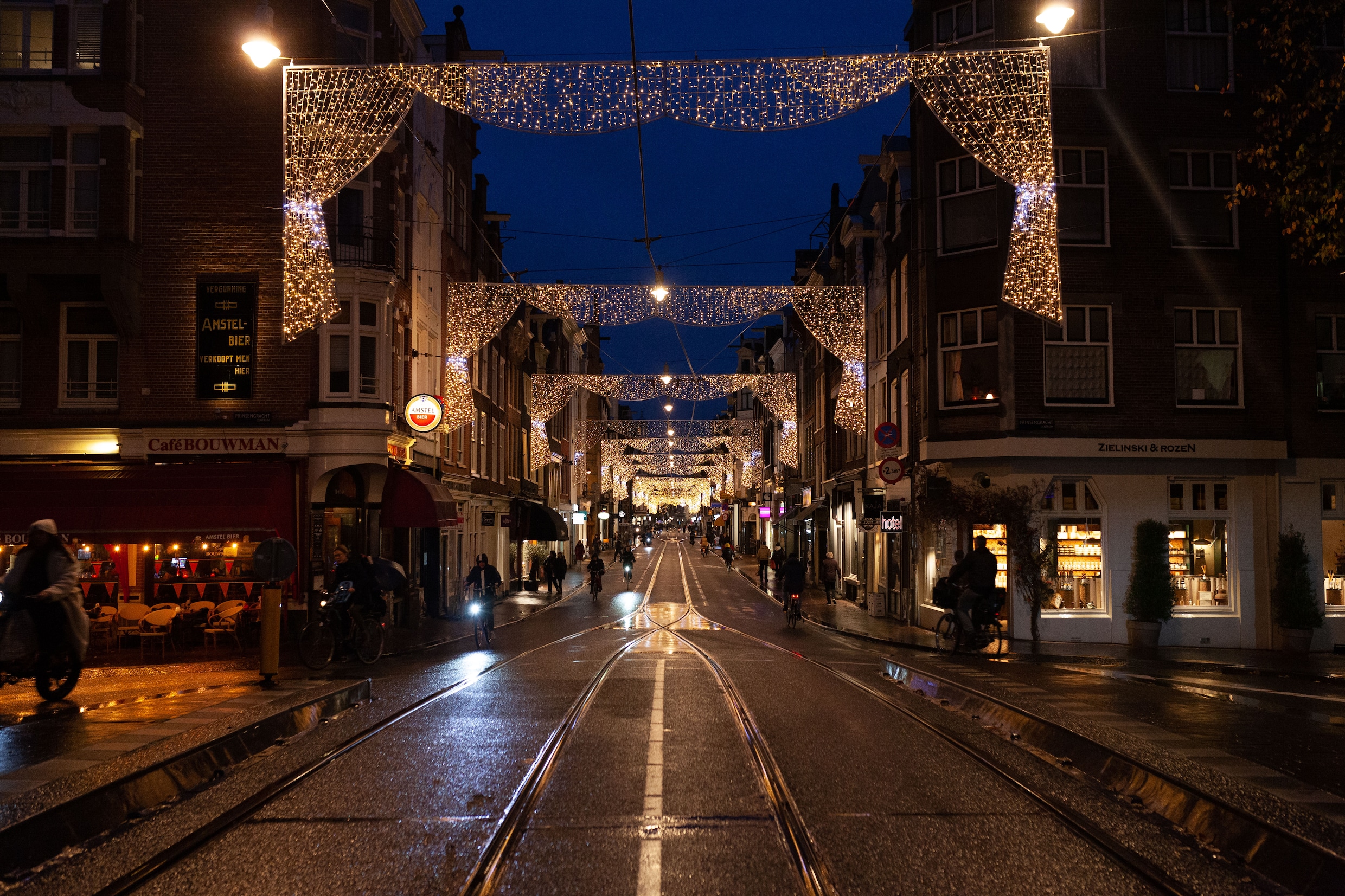 Het Amsterdam van Harper’s Bazaar-hoofdredacteur Miluska van ’t Lam ...