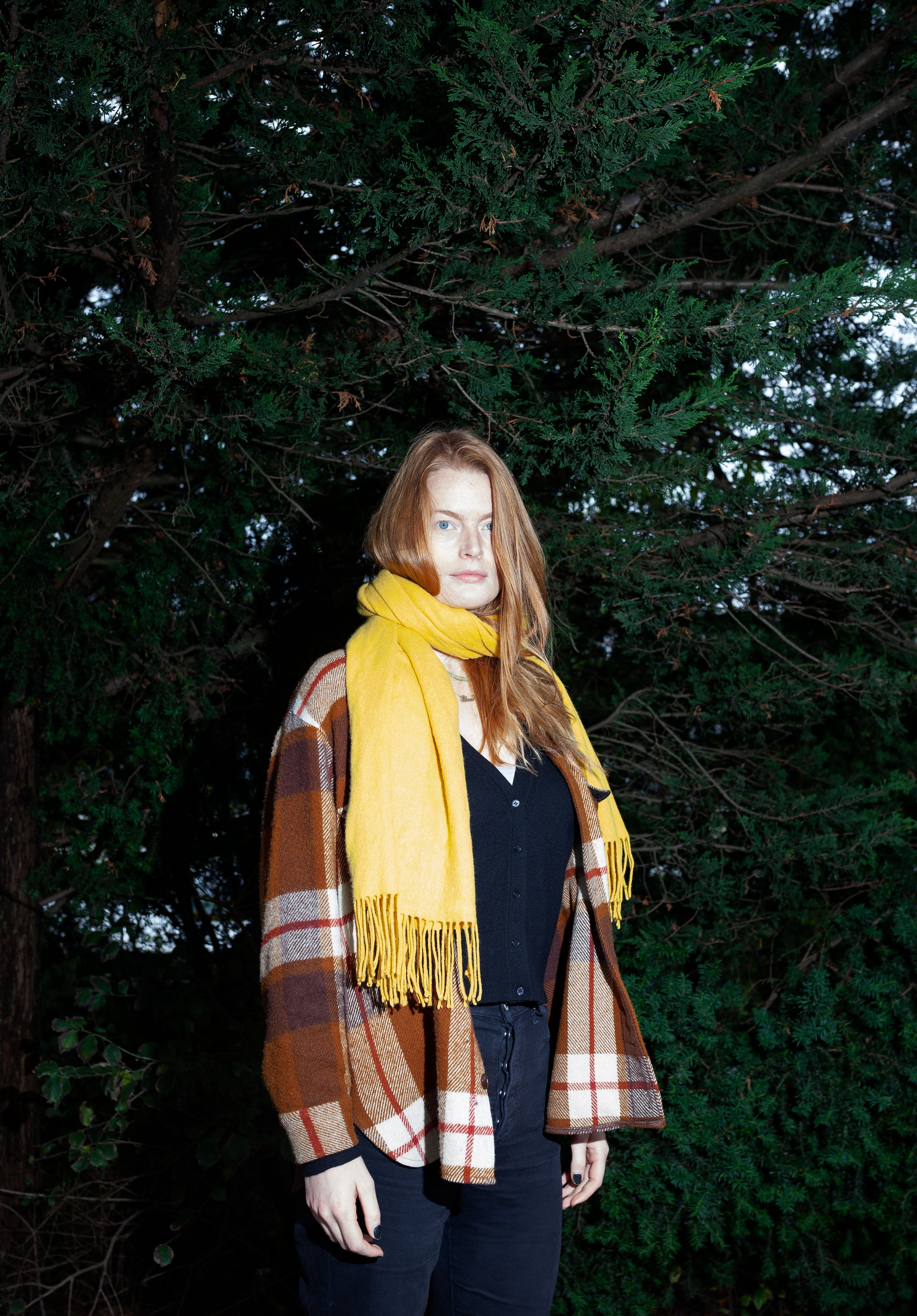 Met koptelefoon op wandelen langs plekken van rouw in Amsterdam-Oost ...