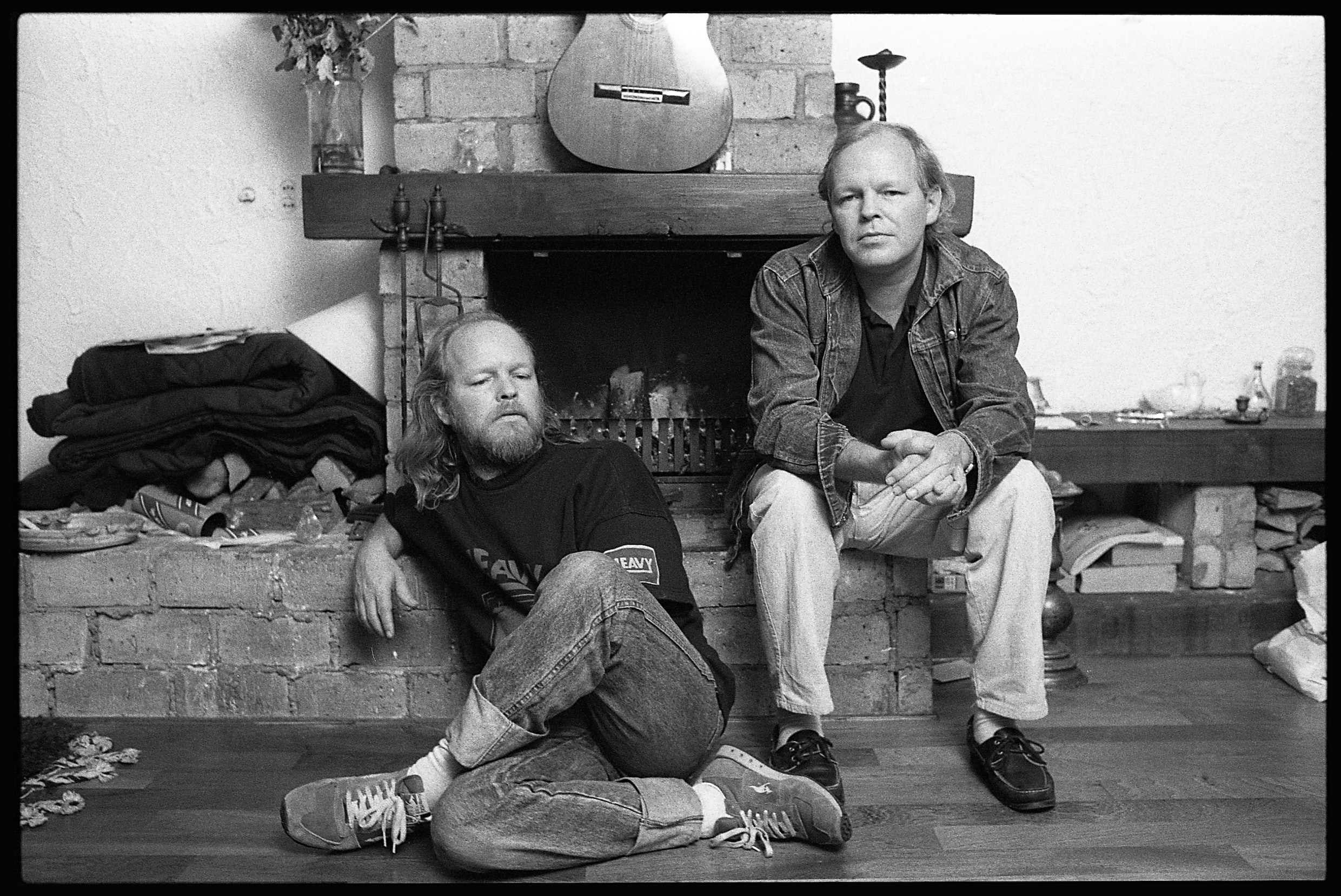 Oprichter en gitarist Chris Koerts (74) van band Earth and Fire ...
