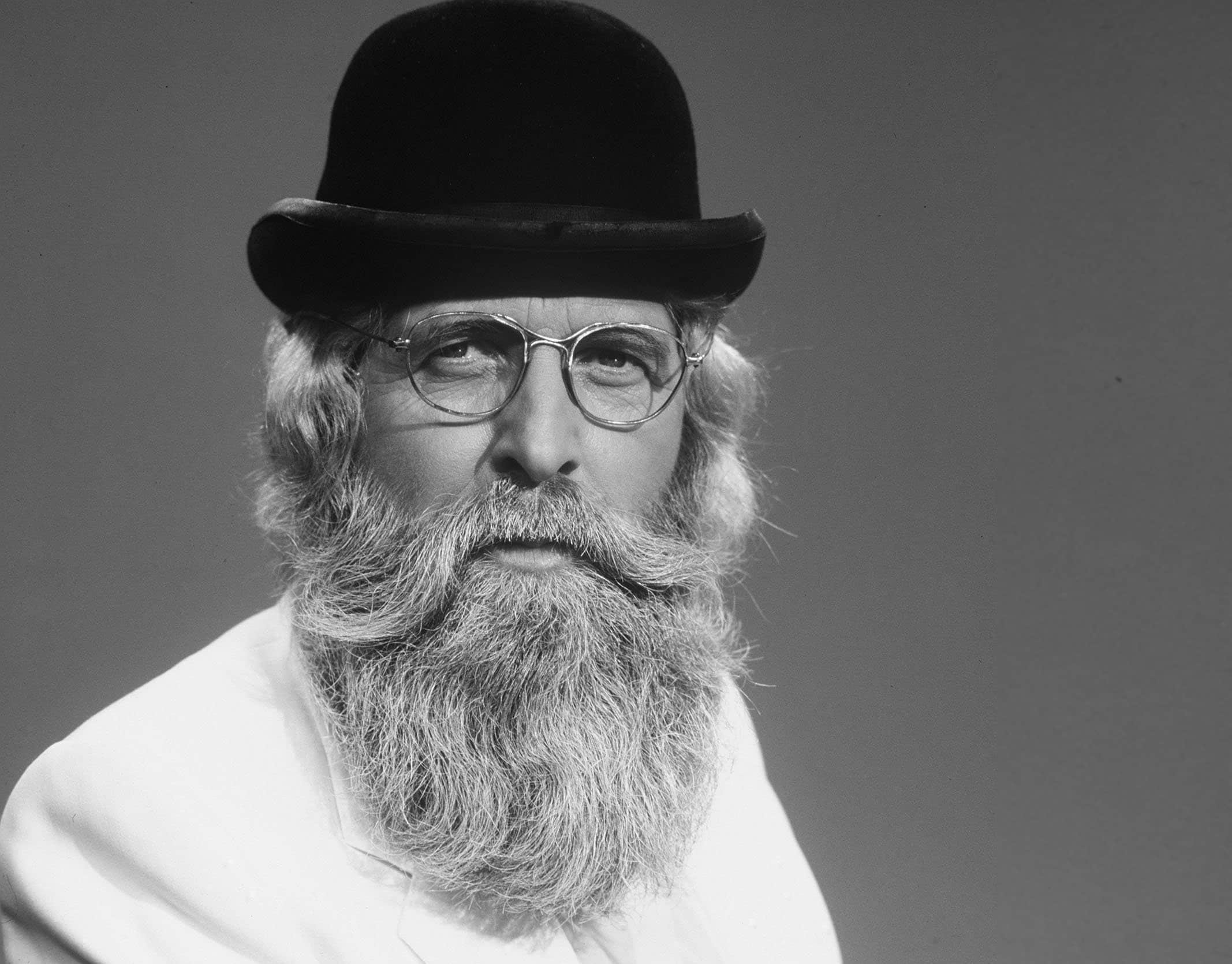 Vader Abraham (1935-2022) had een uitstekende neus voor waar de hit zat ...