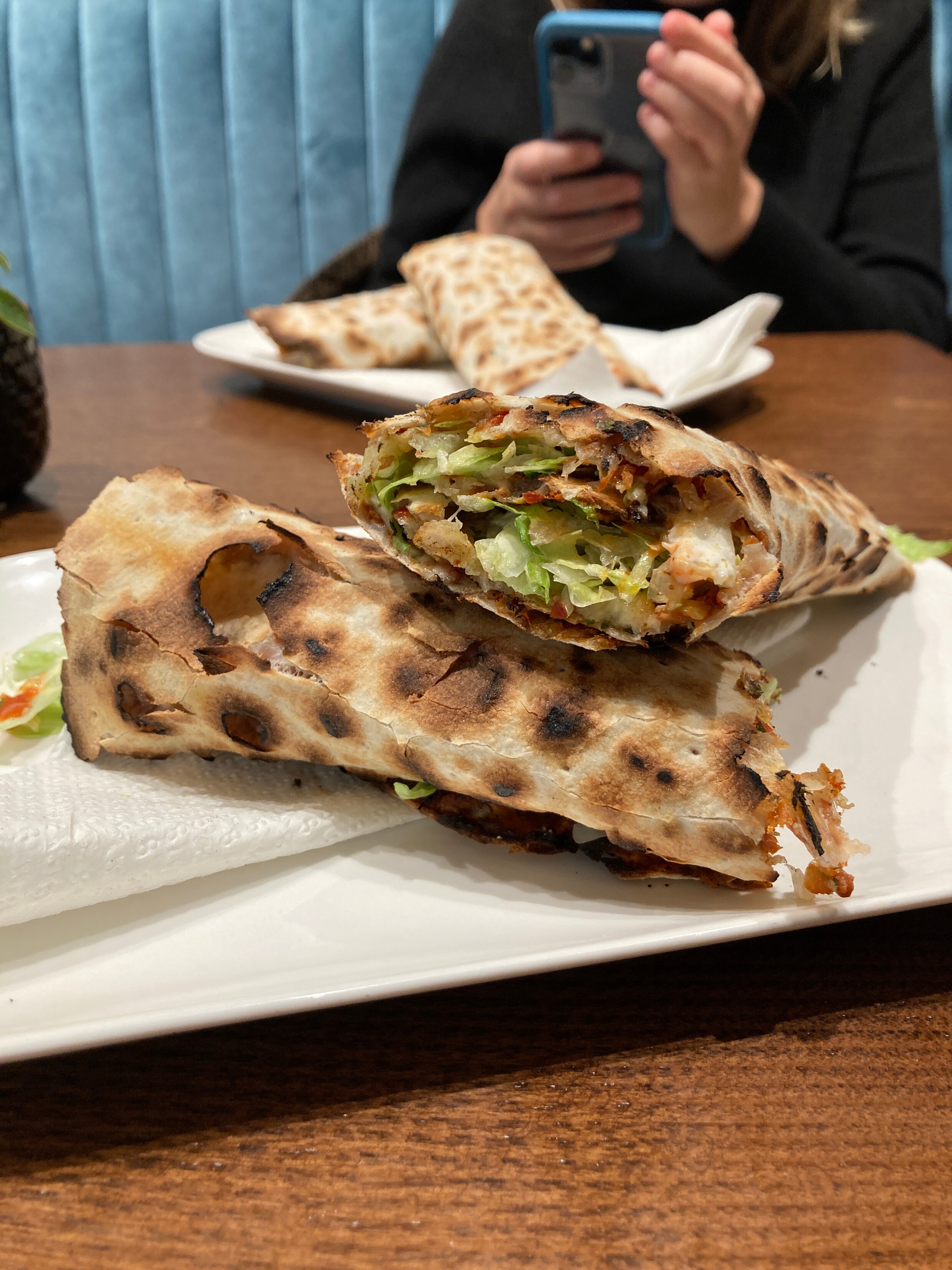 Het Rijksmuseum onder de Turkse bakkers bakt de lekkerste lahmacun van ... Het Rijksmuseum onder de Turkse bakkers bakt de lekkerste lahmacun van ...