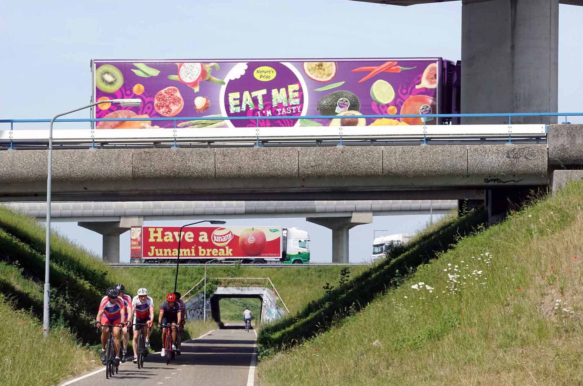 De prachtig gestileerde snelwegen van fotograaf Jan Koster | Het Parool