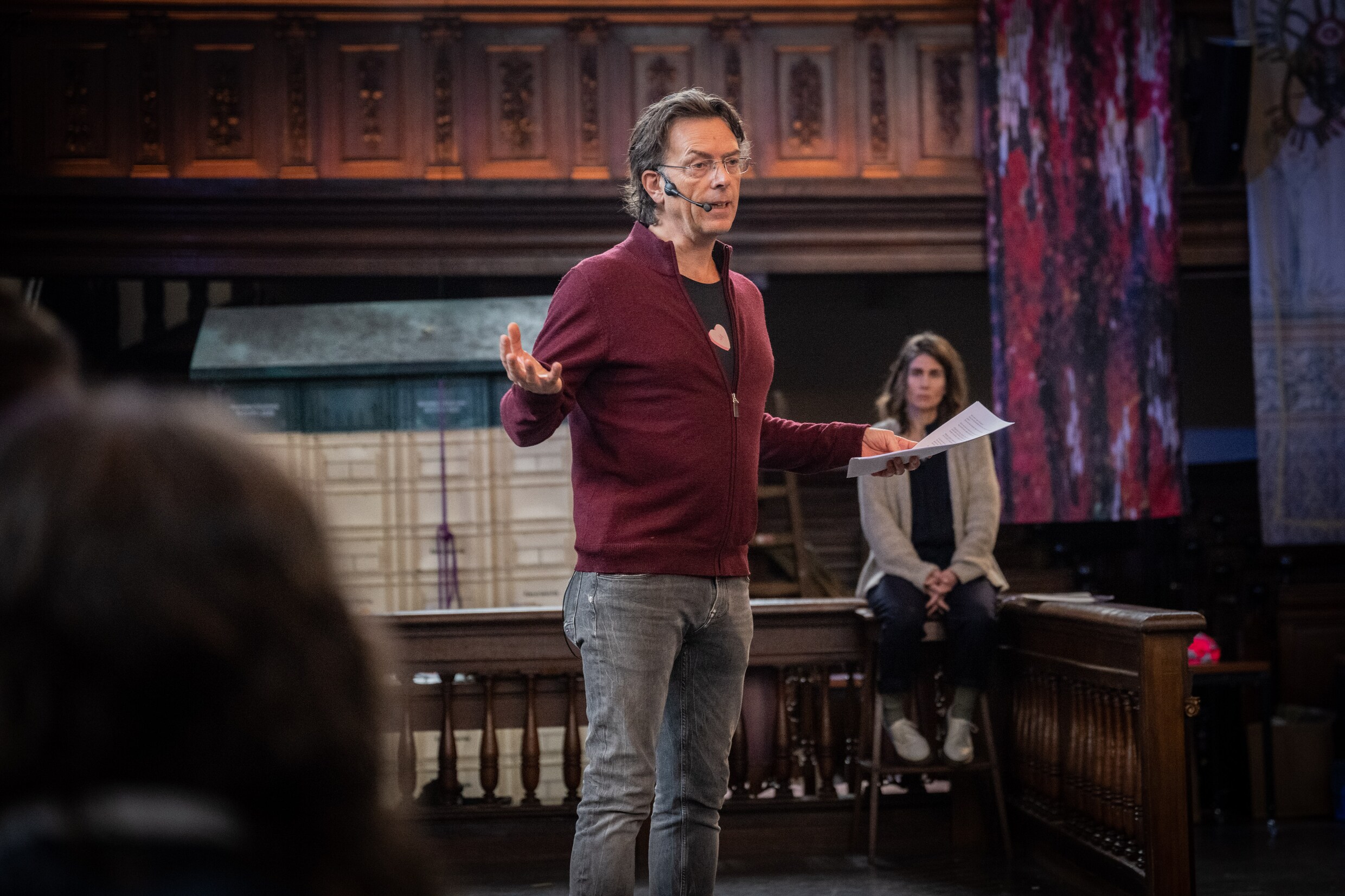 Theatermaker Alexandra Broeder en pastor Arjan Broers maken een ...