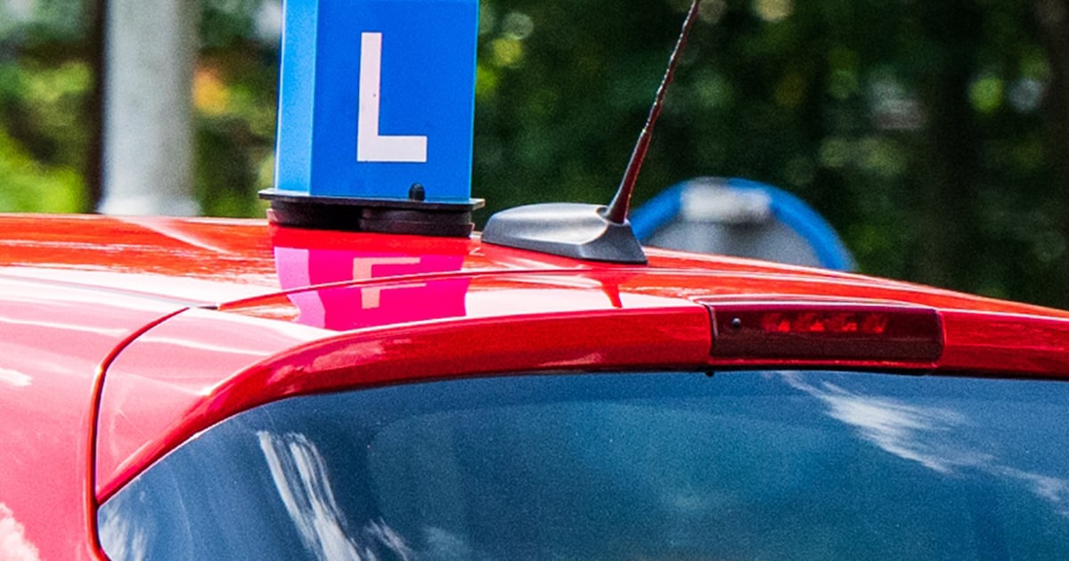 CBR stelt rijexamens uit vanwege gladheid | Het Parool