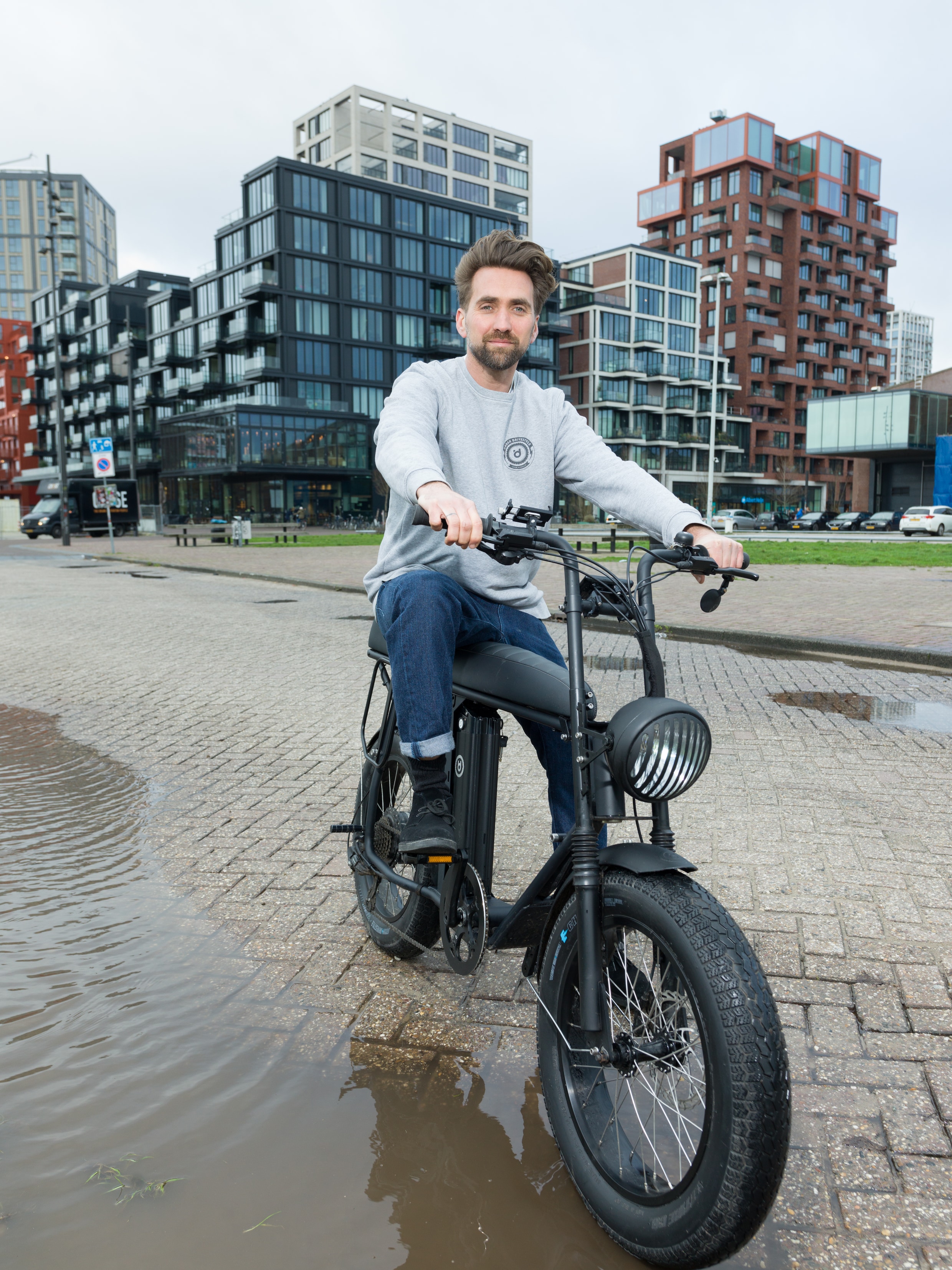 Voor deze Amsterdammers is de e-bike een redding: ‘Ik ga fietsers niet ...