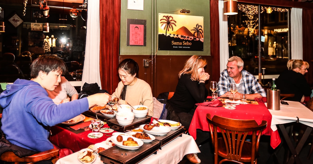 Bij Sama Sebo is de sfeer ouderwets goed, het eten alleen ouderwets (6 ...