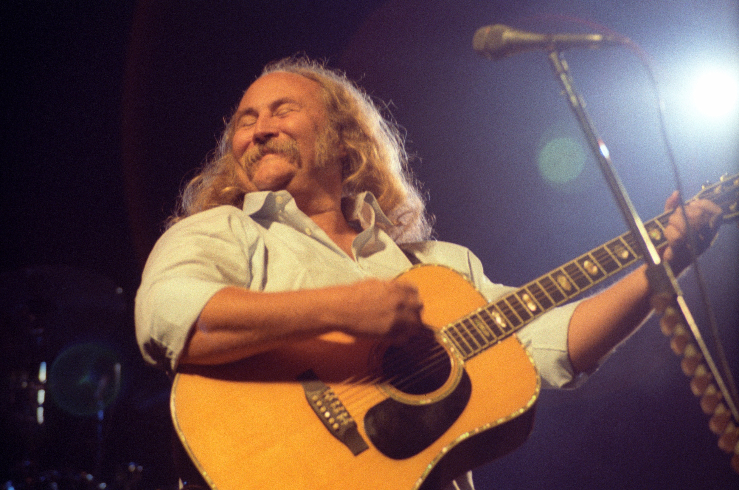 Amerikaanse singer-songwriter David Crosby (81) overleden | Het Parool