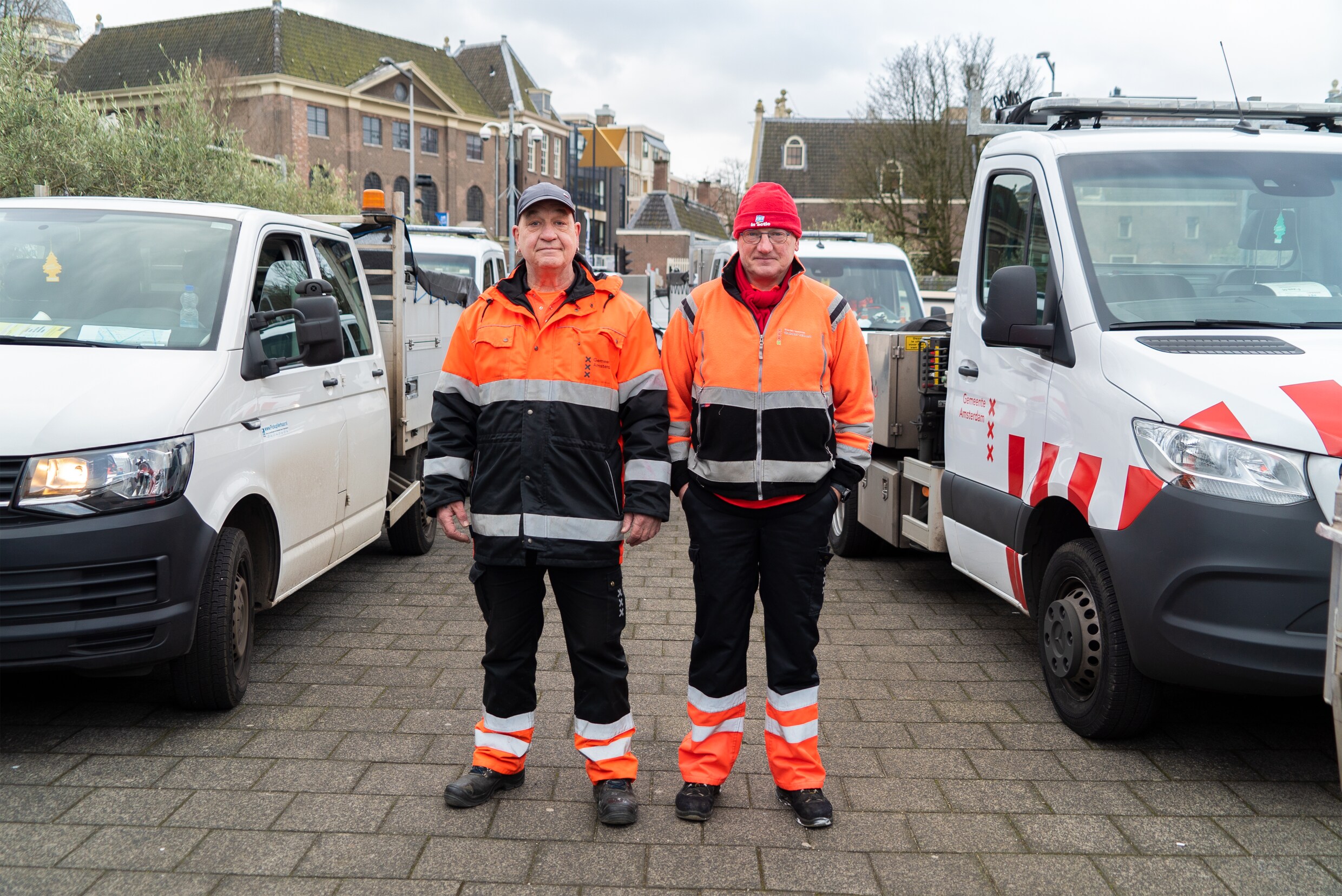 Gemeenteambtenaren legden werk neer: ‘We doen het smerigste werk van de ...