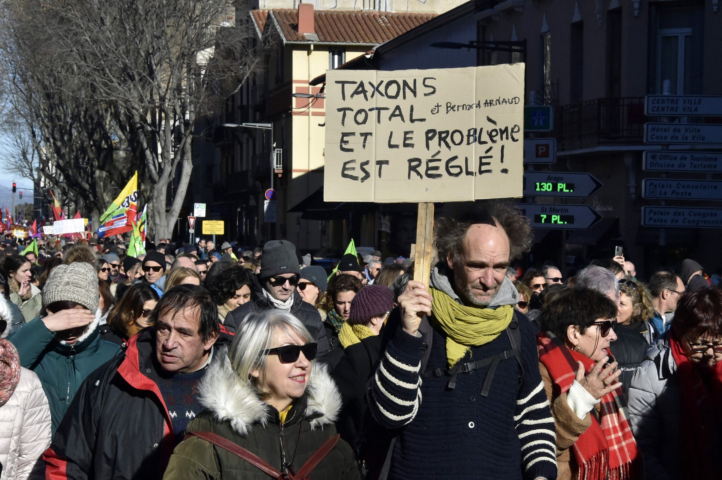 Gevierde ondernemer of wanstaltig rijk? Bernard Arnault, de rijkste man ...