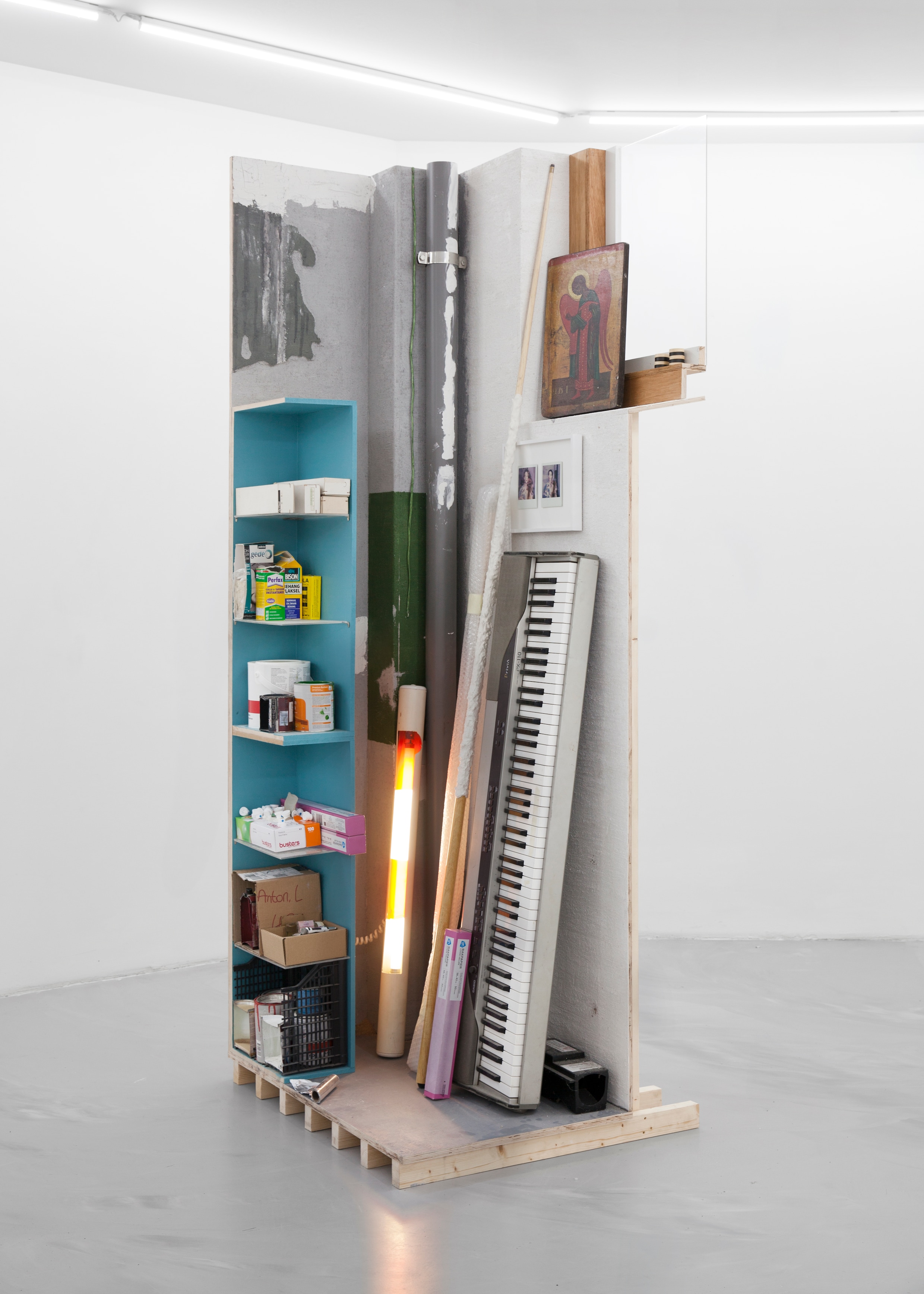 Willem de Haan exposeert niet alleen kunst, maar ook de ateliers waarin ...