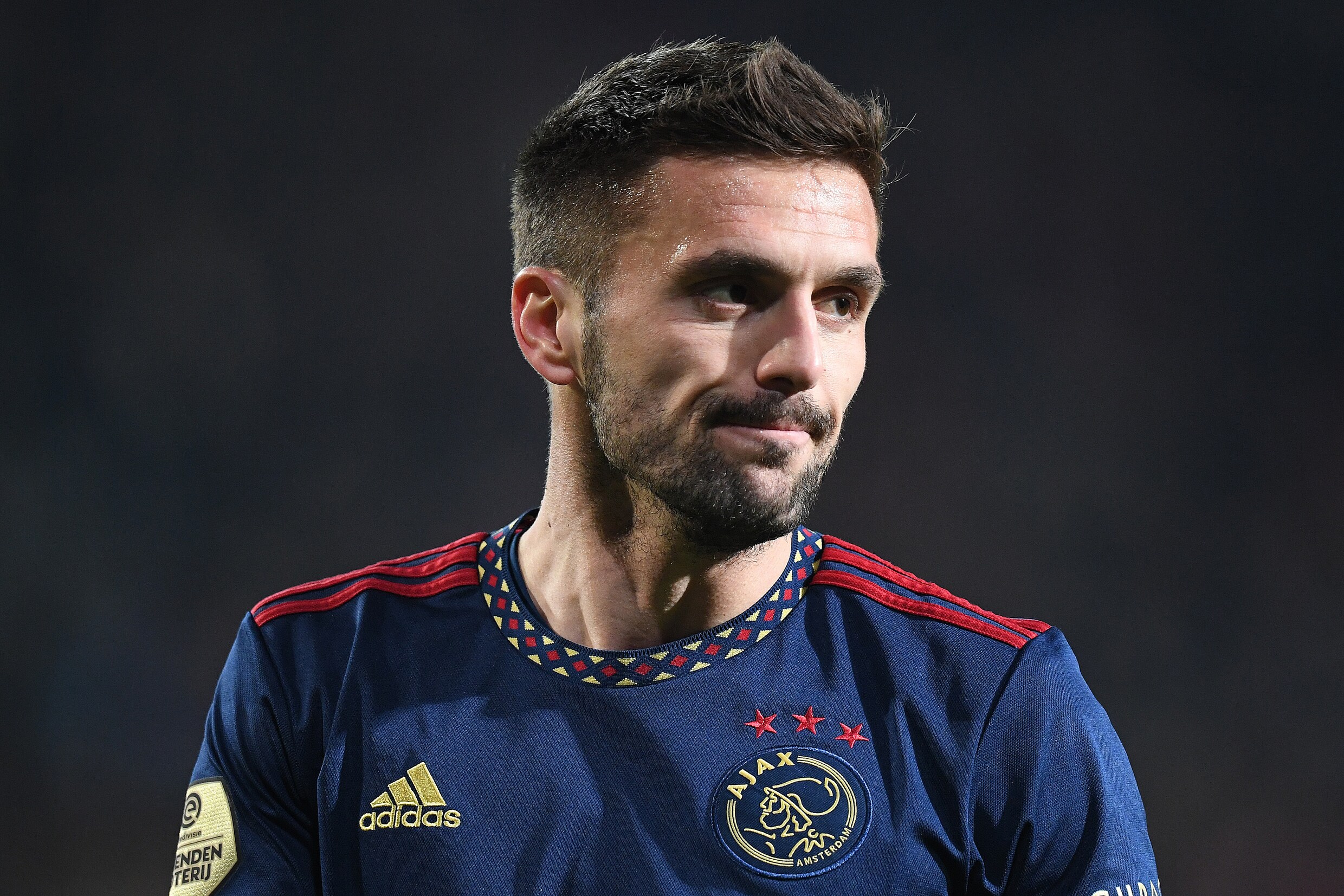 OM eist jaar celstraf voor gepoogde overval op oud-Ajacied Dusan Tadic ...