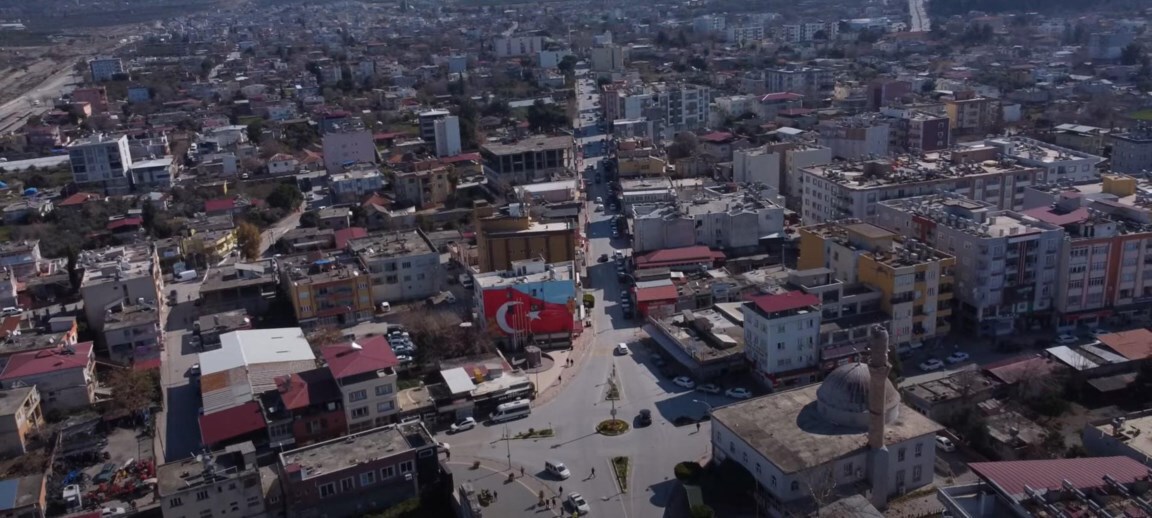 Het wonder van Erzin: midden in aardbevingsgebied, maar geen doden en ...