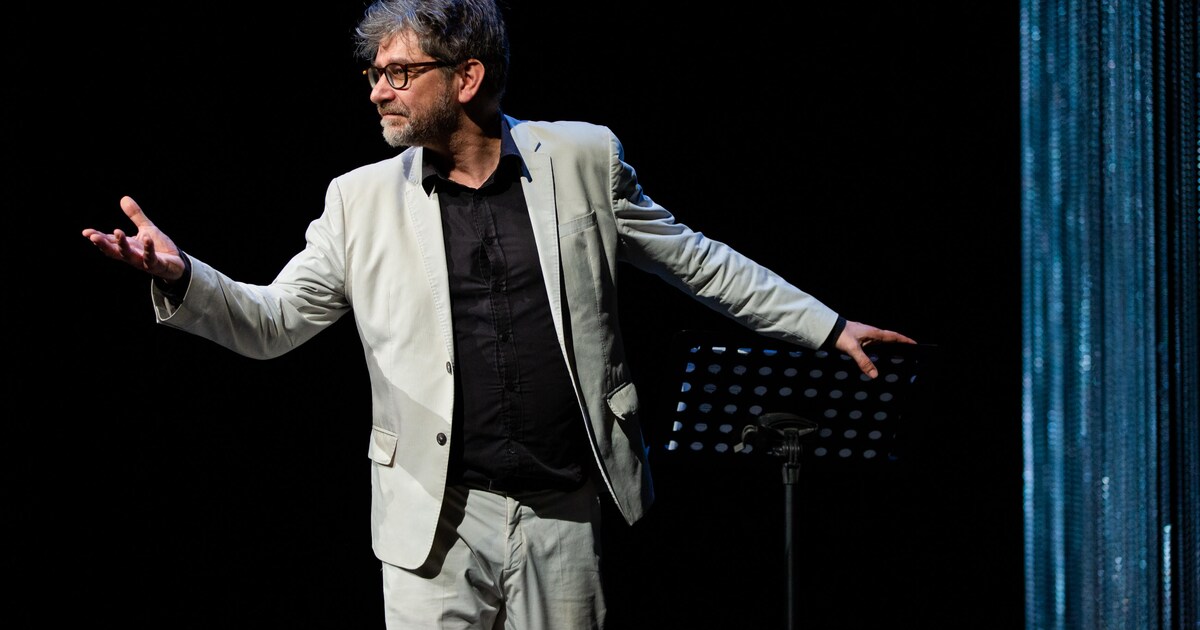 Verpletterende Wim Helsen maakt het absurde persoonlijk | Het Parool