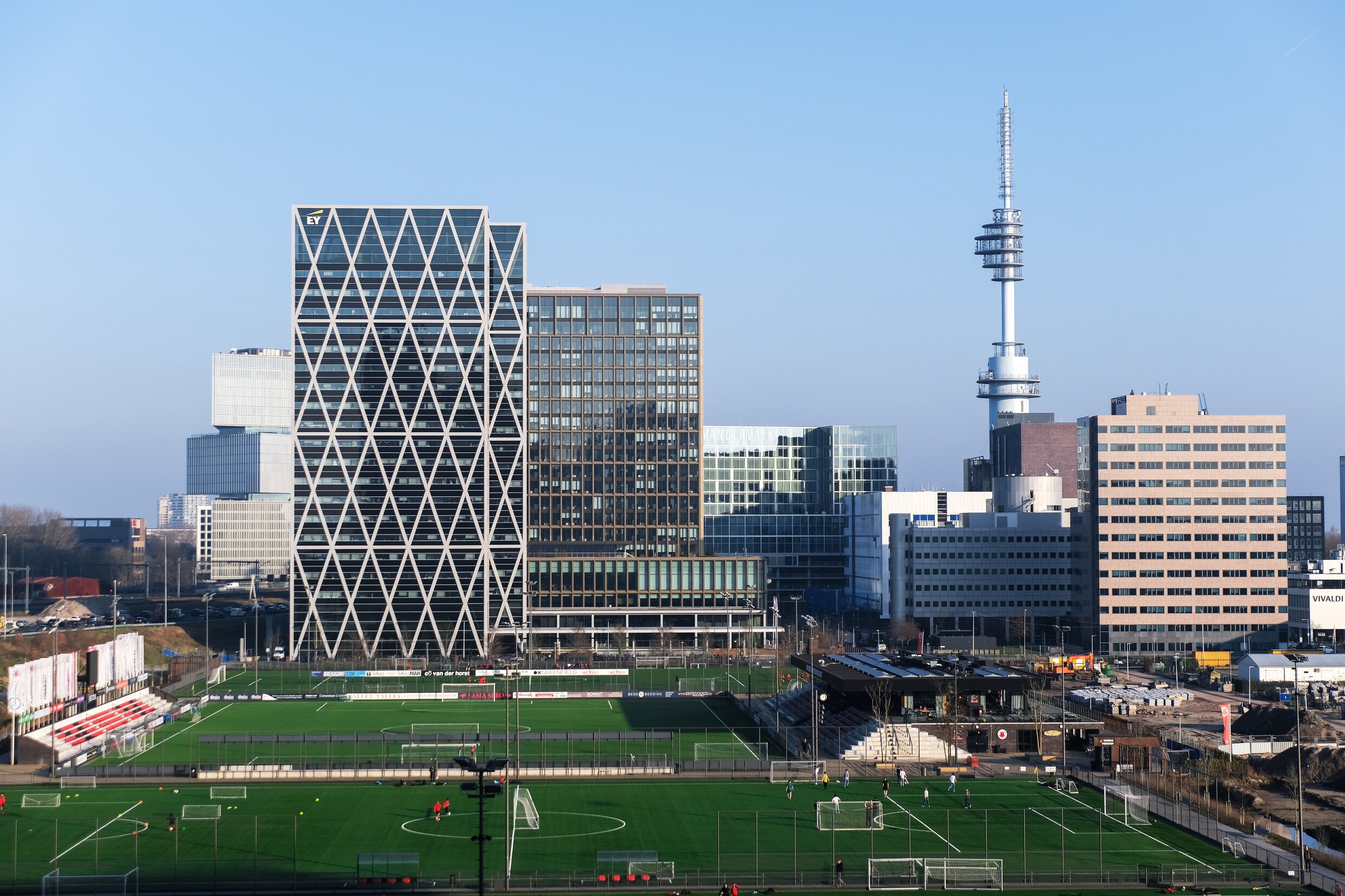 Wat vindt Brussel van klachten tegen erotisch centrum? ‘Als dit ...