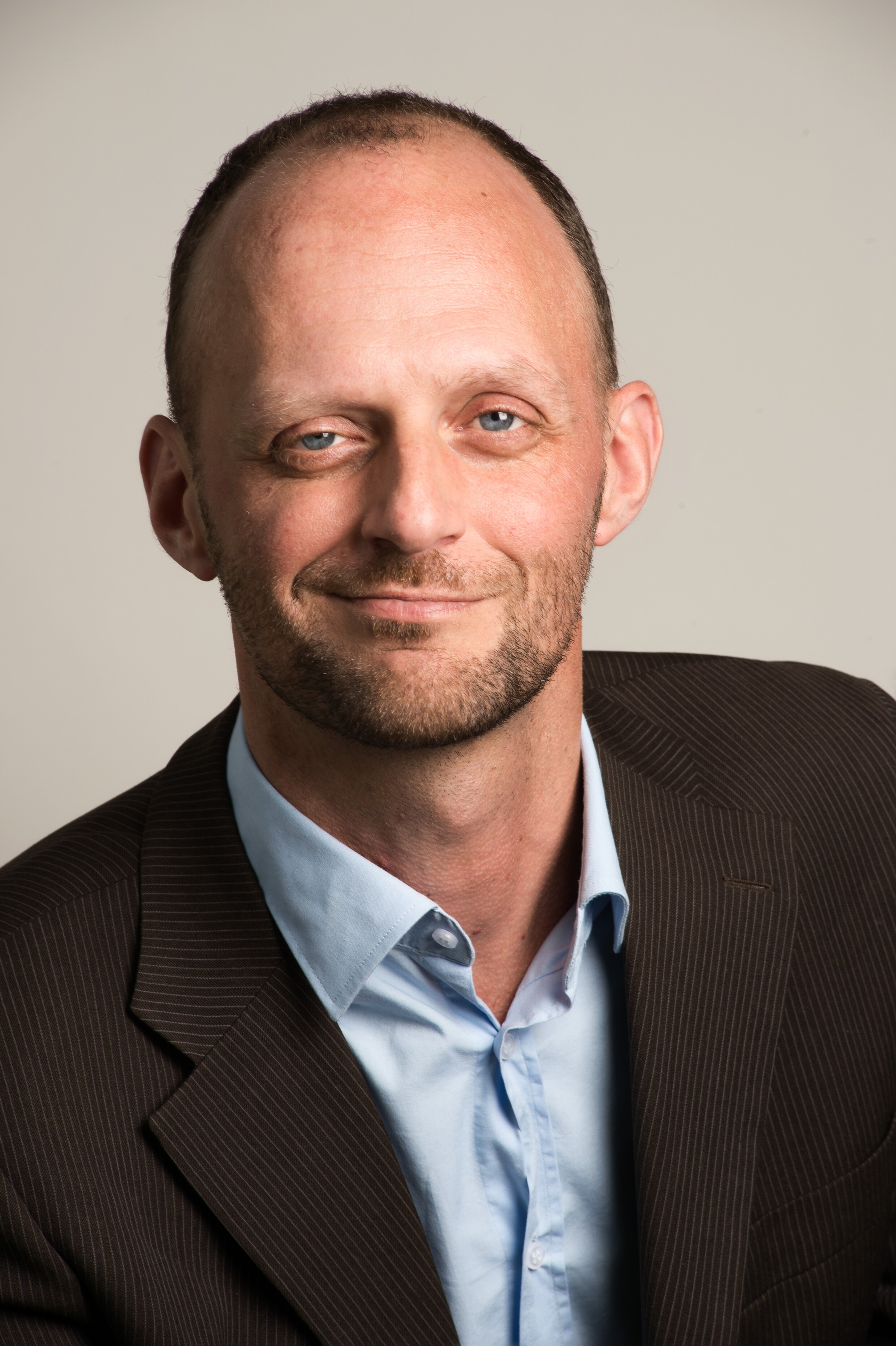 Lintjesregen 2024: deze 43 Amsterdammers kregen een onderscheiding voor ...