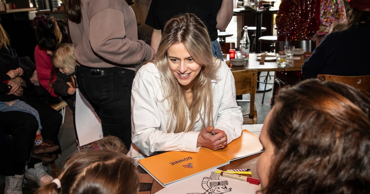 Lisa Maschhaupt (36) schrijft inclusieve kinderboeken: ‘Er is meer dan witte prins redt prinses ...