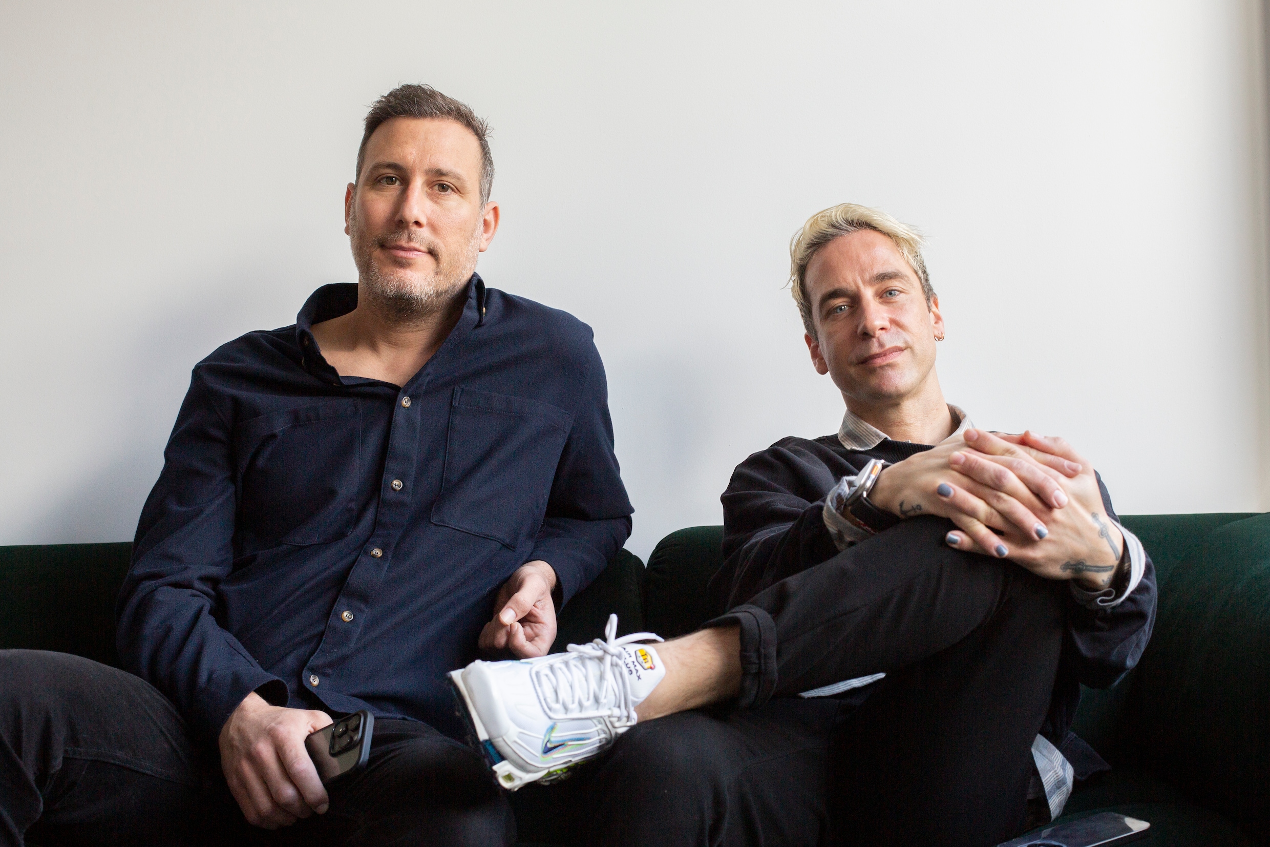 Nooit meer hannesen in een pashokje: kleren passen kan steeds vaker ...