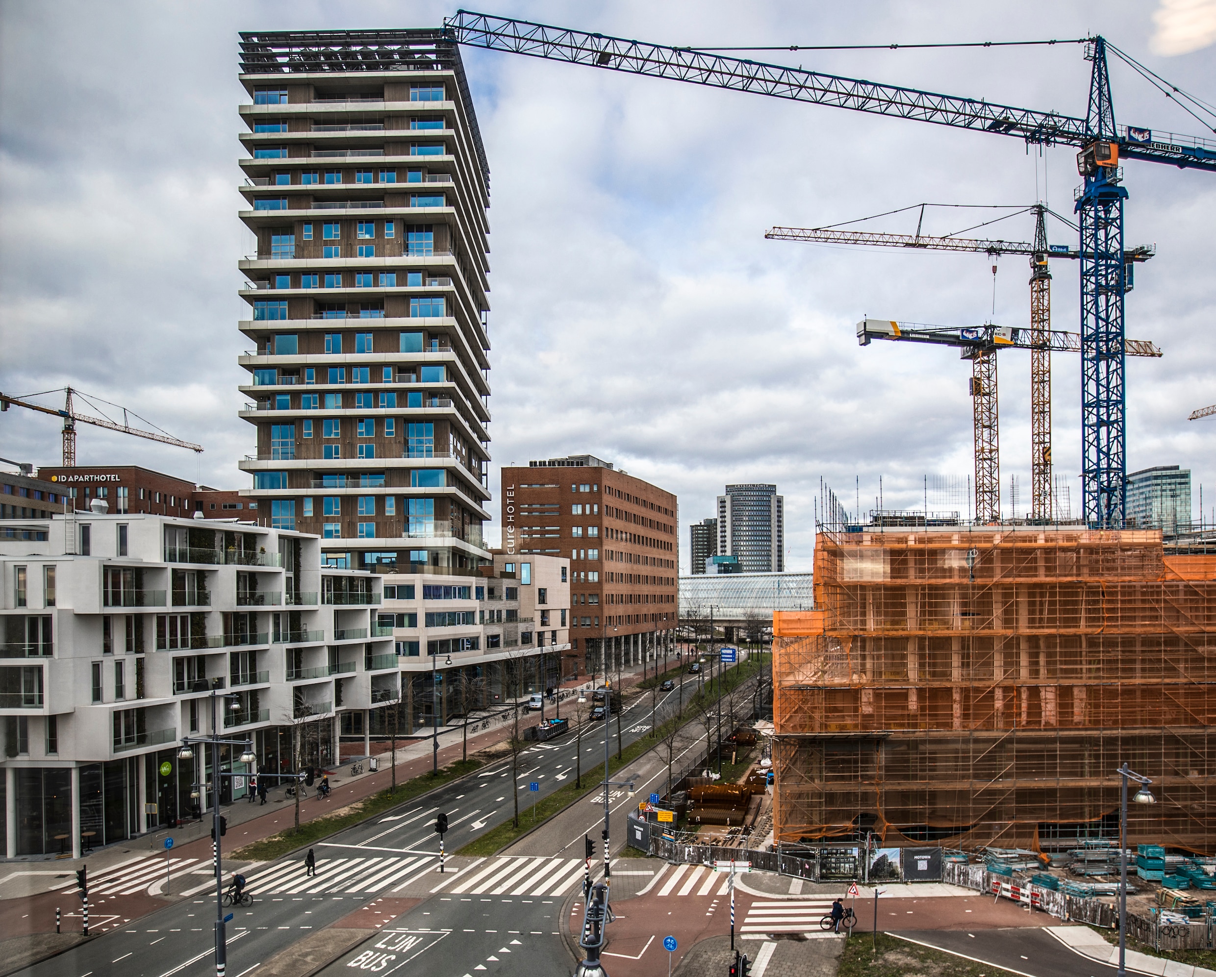 Verticaal tuinieren? Woontoren Vertical bij Sloterdijk barst van de ...