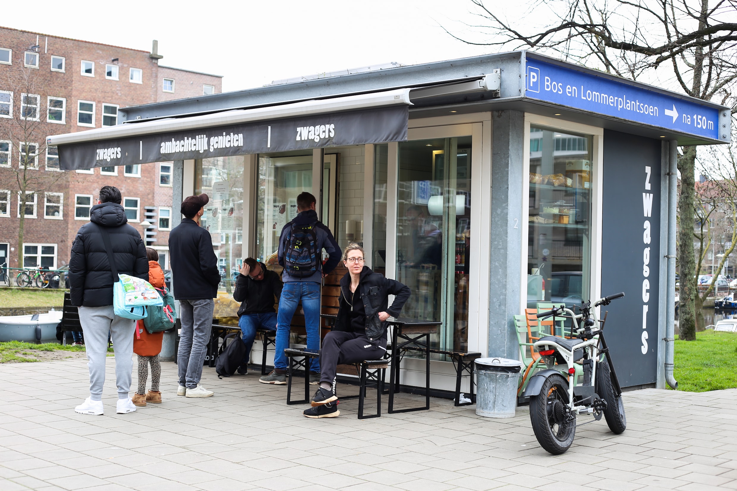 De 10 beste snacks in Amsterdam van 2023: van groentekroket tot ...