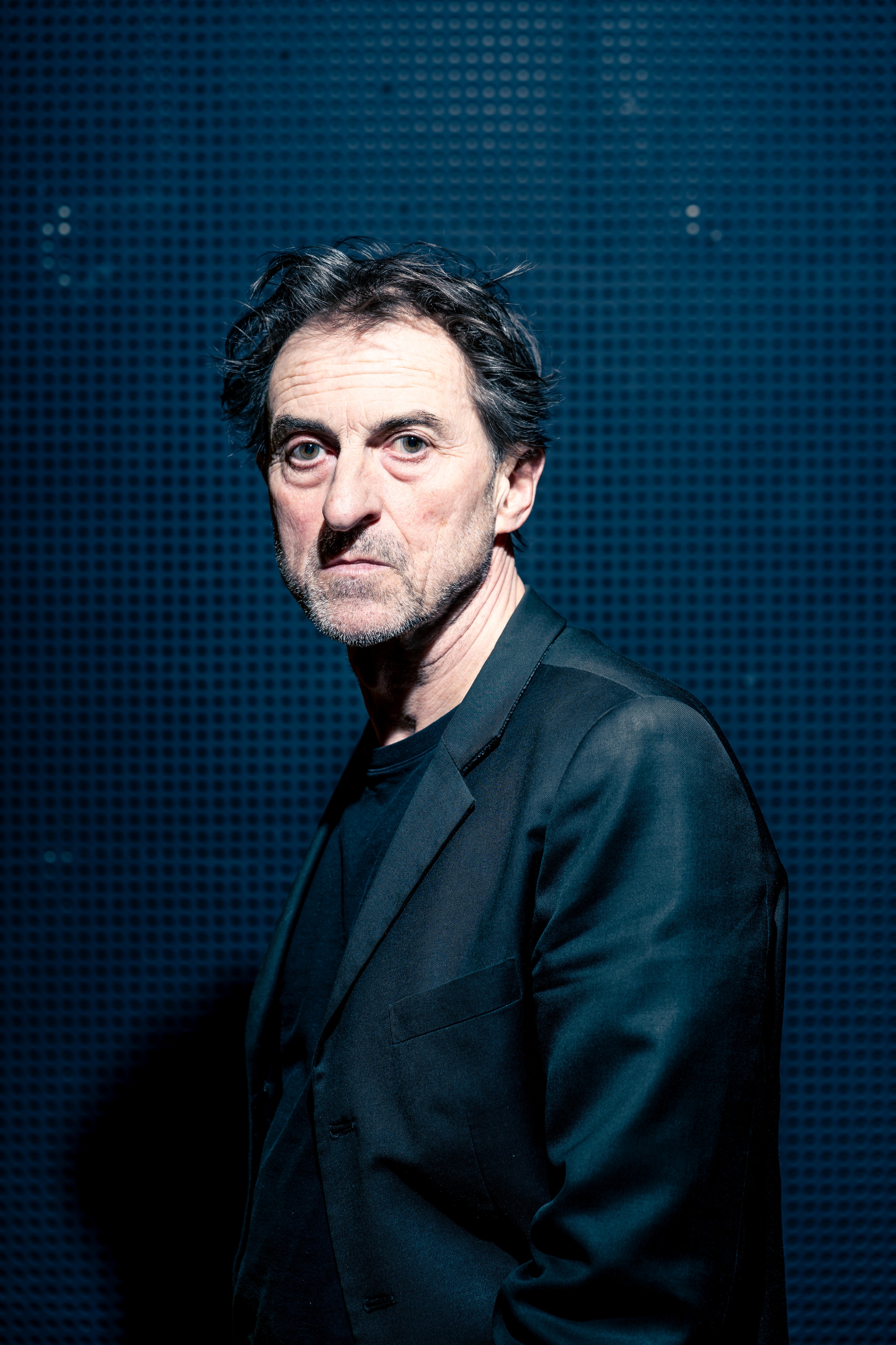 René van ’t Hof, geroemd om zijn komische spel, over zijn terugkeer op ...