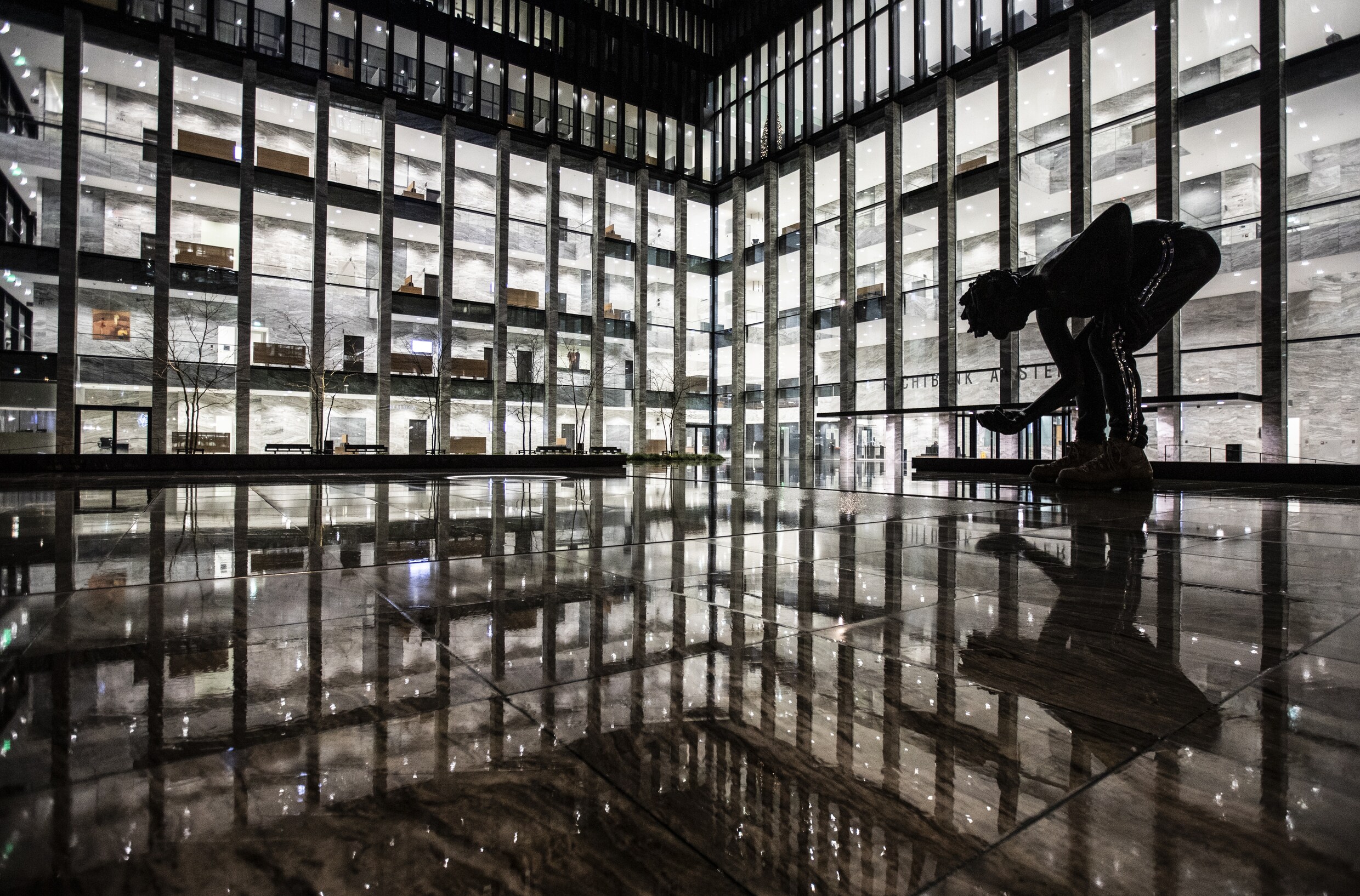 Rechter: AFM mocht Amsterdams Momentum op de vingers tikken | Het Parool