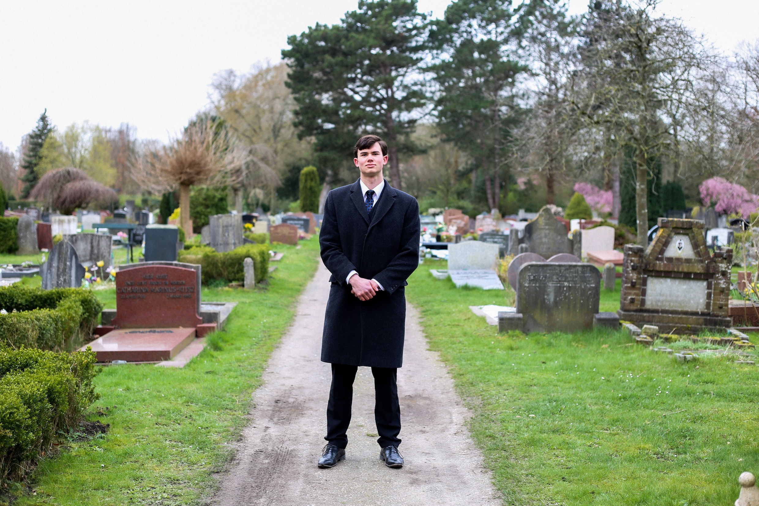 Deze Amsterdamse studenten hebben een bijbaan in de uitvaartbranche ...