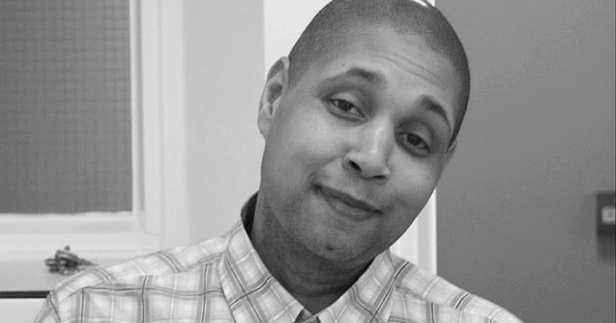 Ajaxfan José Stephen (1965-2023) kende alle 1300 leerlingen van het ...