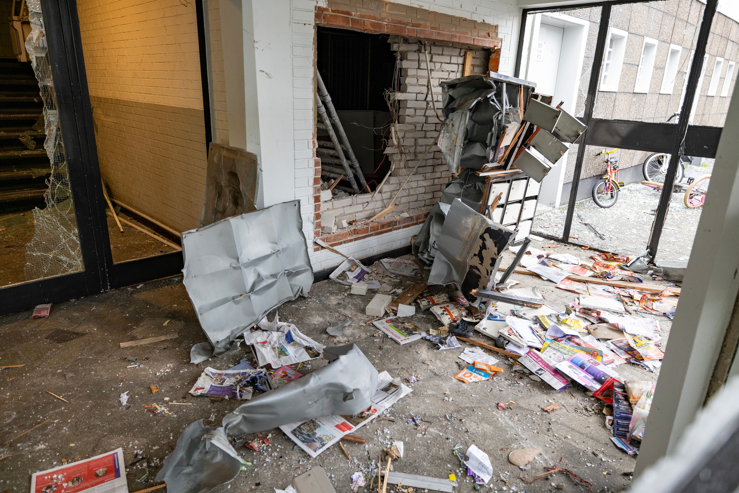 Explosies brengen Amsterdamse woonwijken in gevaar: een overzicht per ...