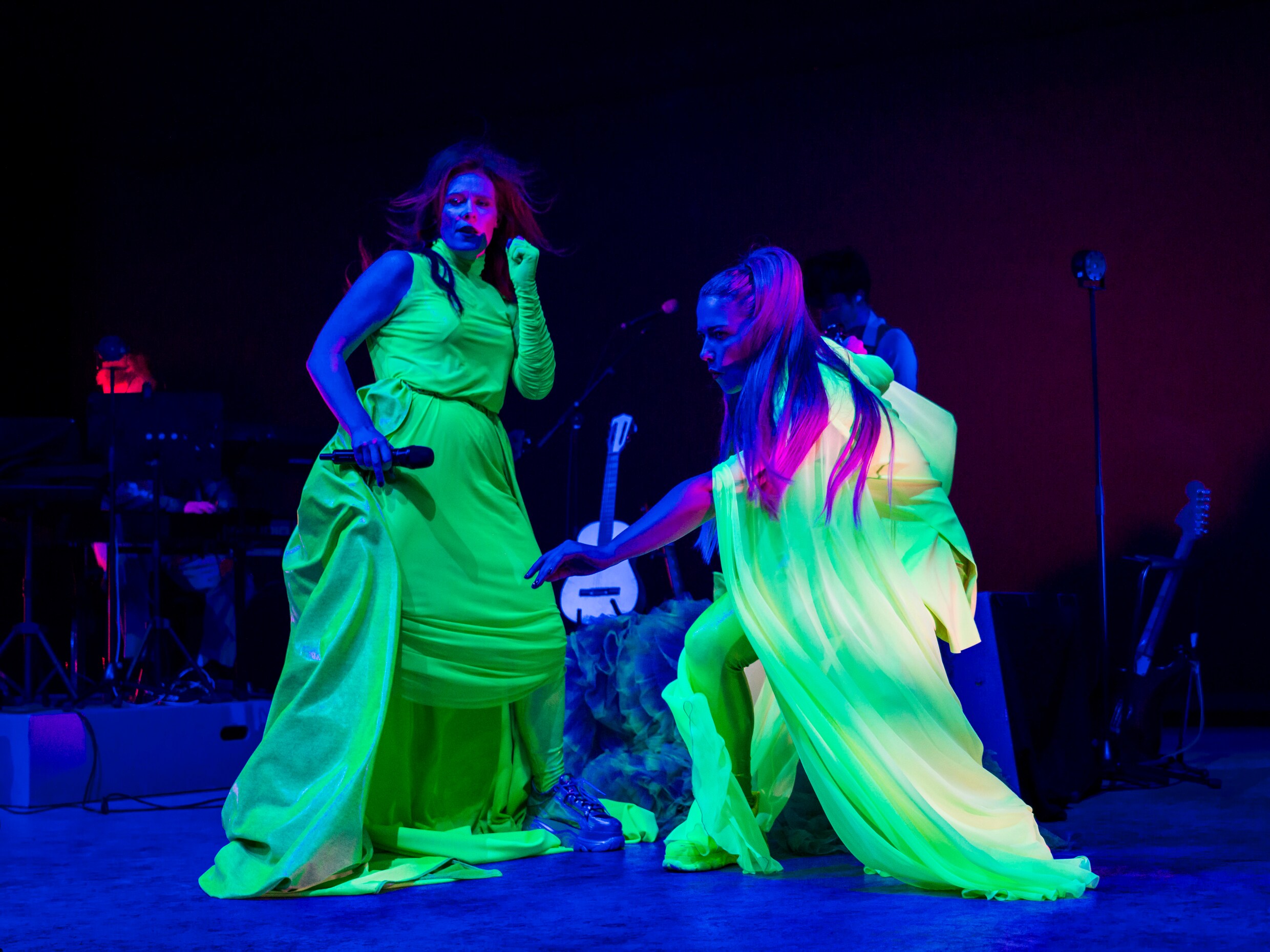 In Yentl en de Boers voorstelling Modderkruipers staat de bitterbal ...