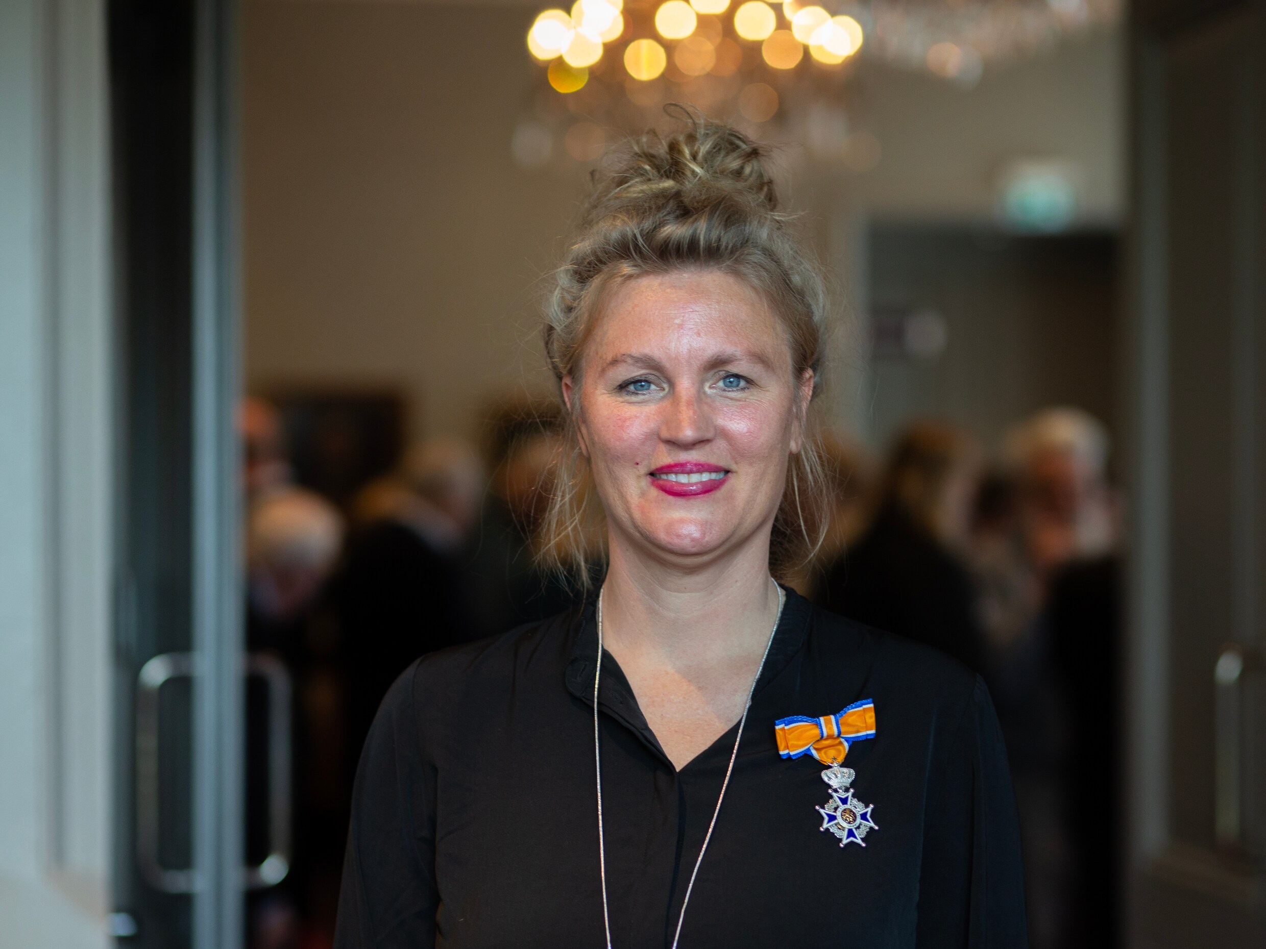 Lintjesregen 2023: deze bekende en onbekende Amsterdammers kregen een ...