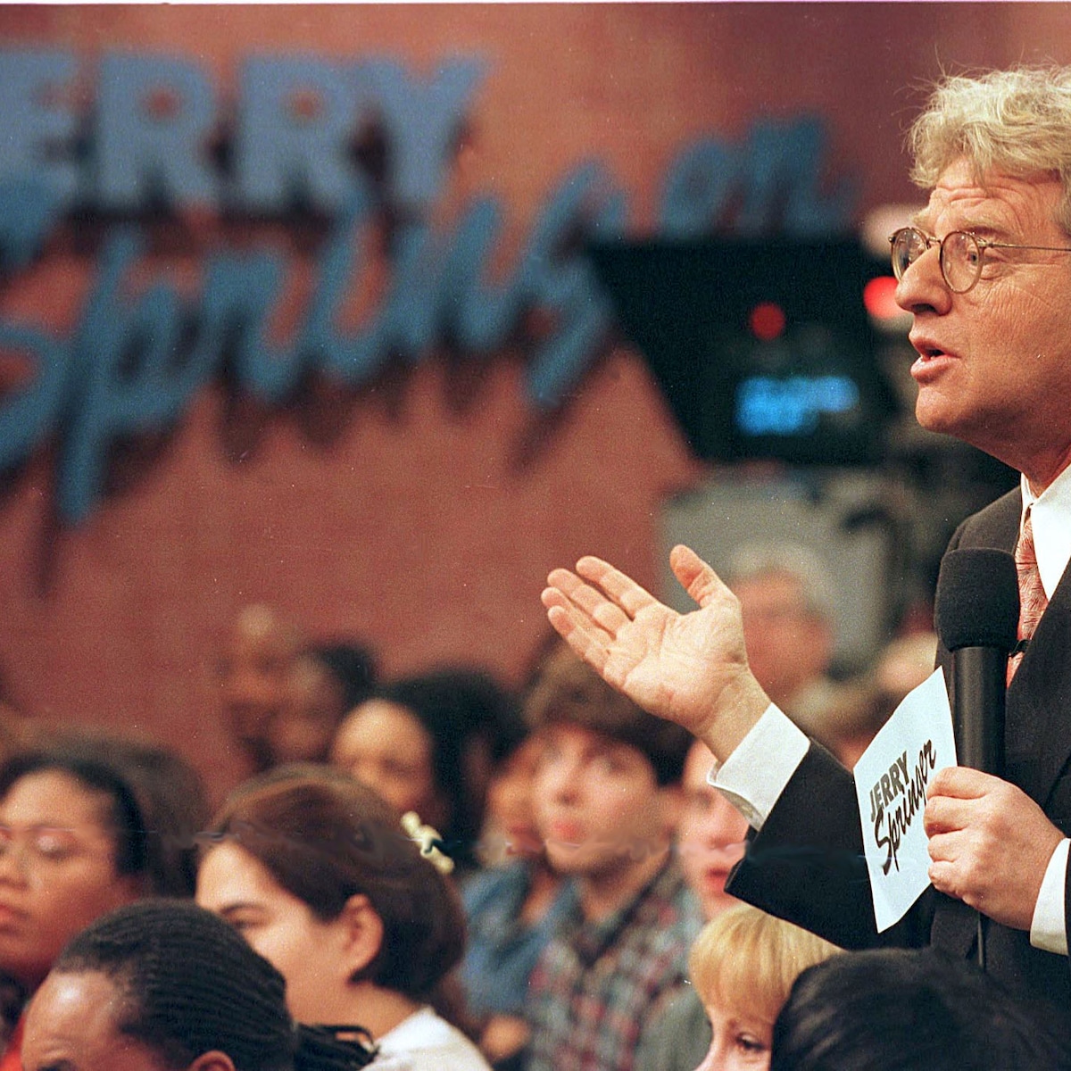 Estudio De Jerry Springer Jerry Springer: Fights, Camera, Action
