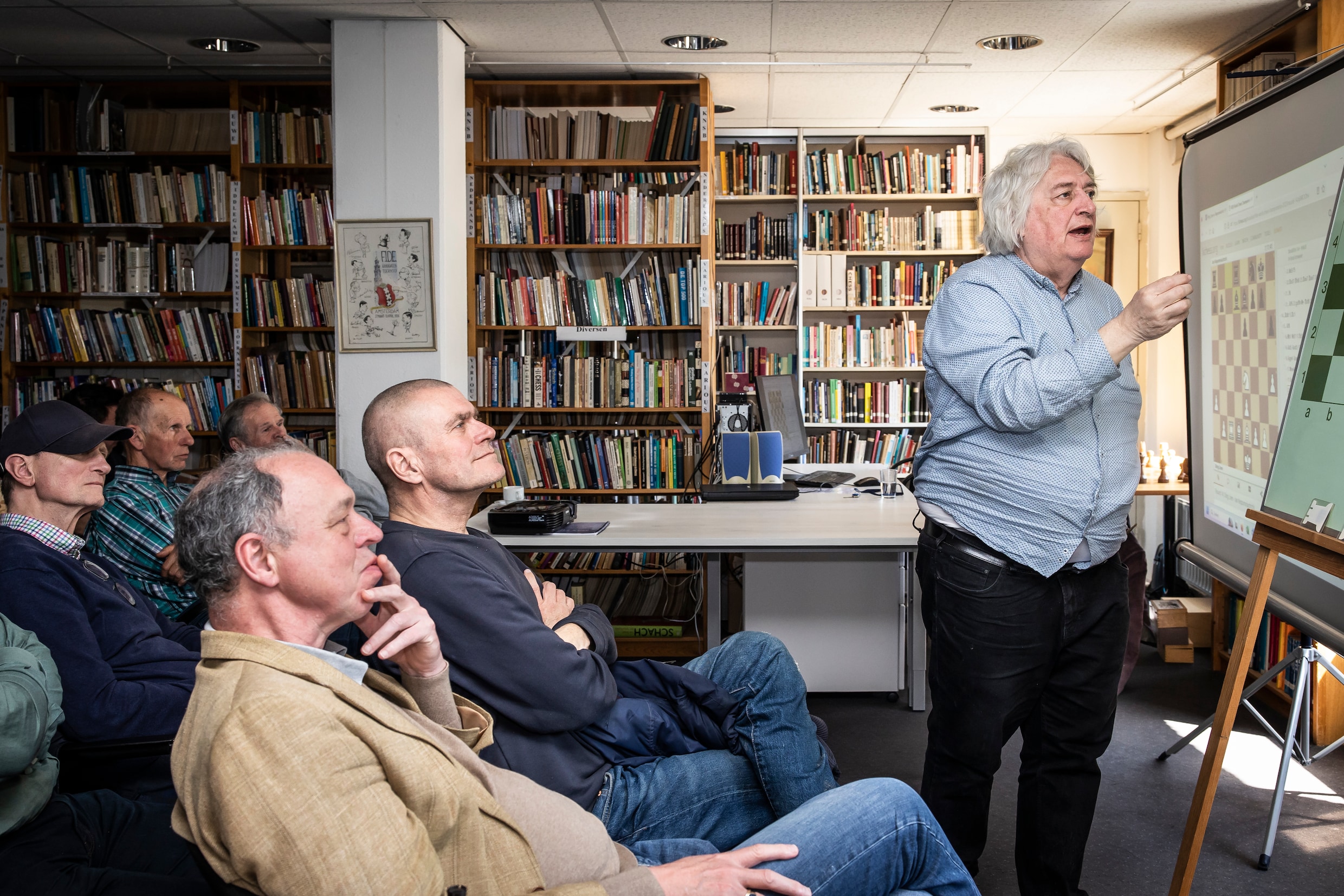 Grootmeester Jan Timman kijkt live naar schaakfinale: ‘Carlsen had ...