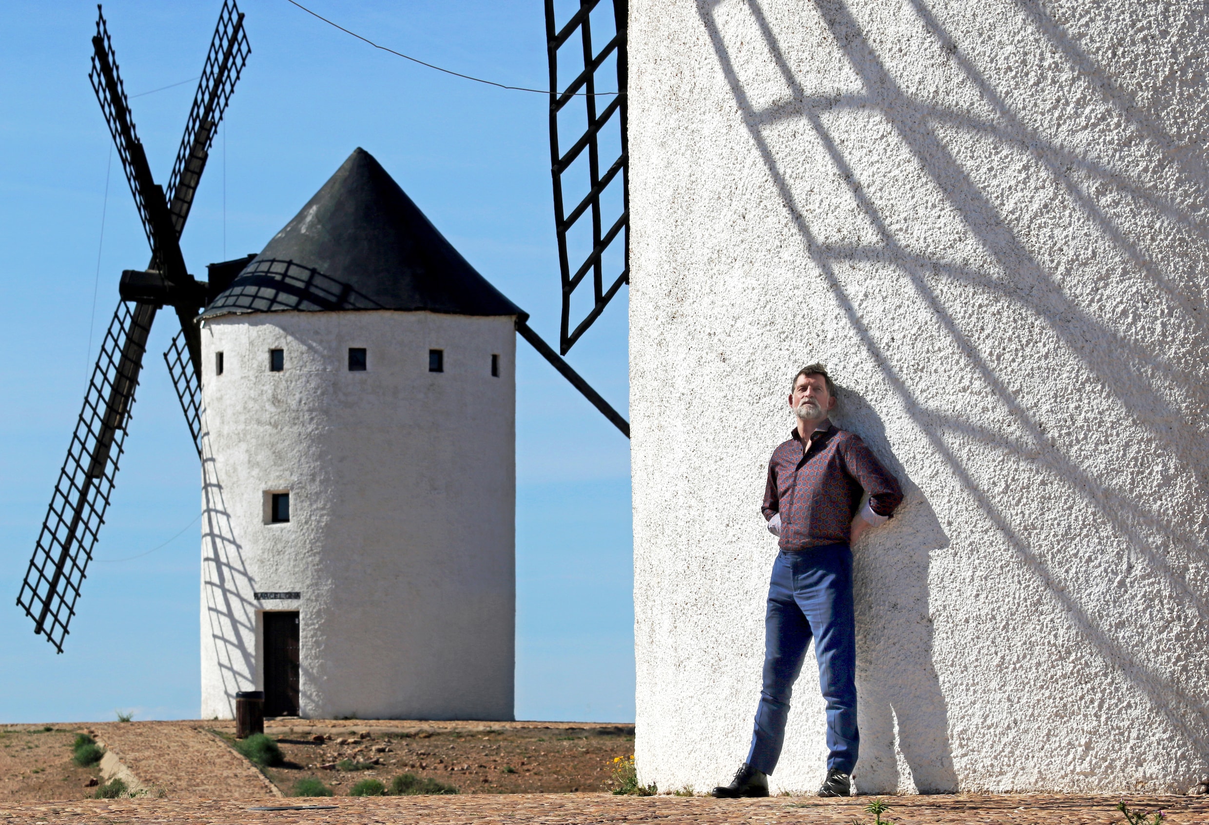 De Dijk-zanger Huub van der Lubbe maakt als Don Quichot debuut in ...