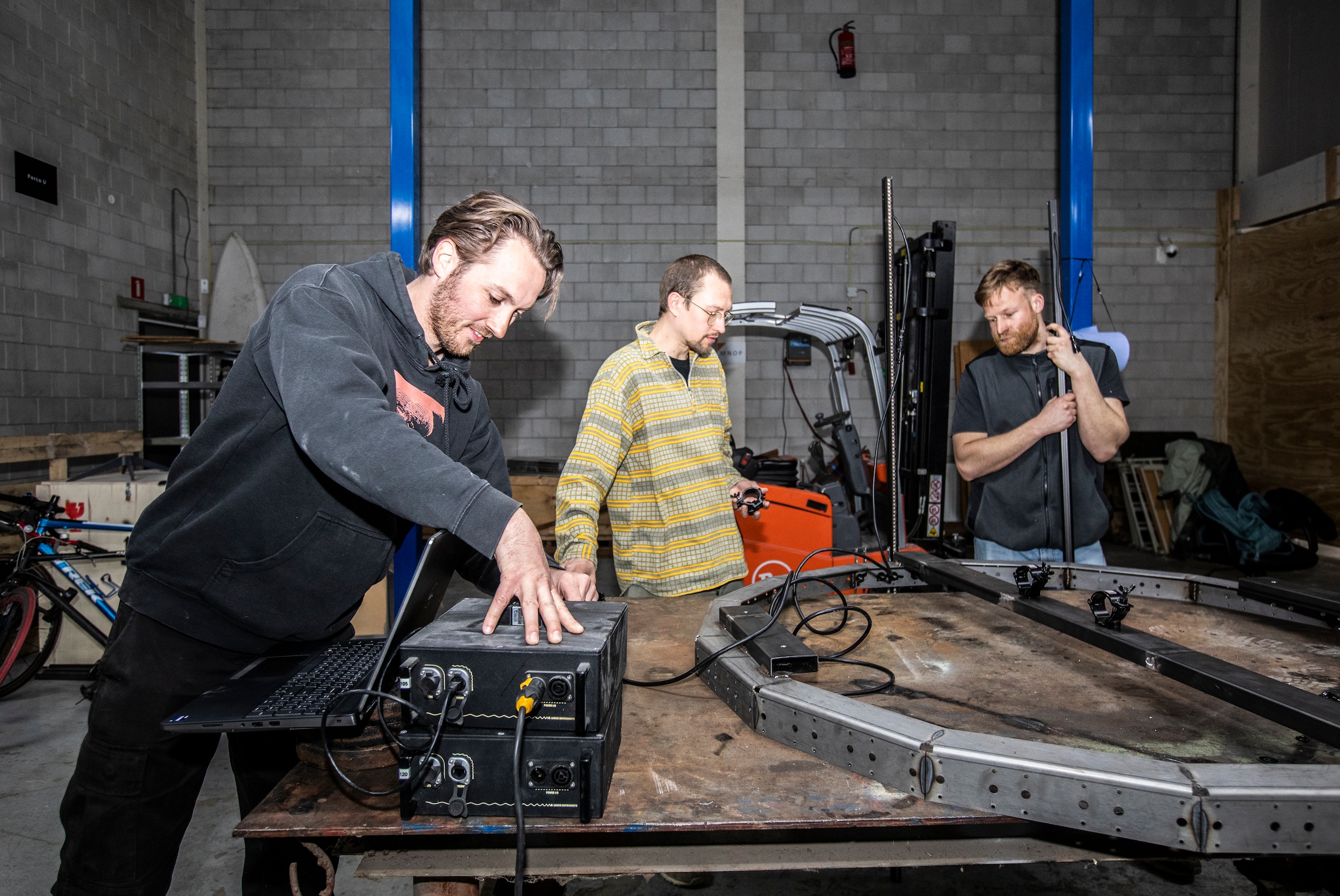 De lichtinstallaties van Lumus Instruments veroveren de festivals: ‘Ons ...