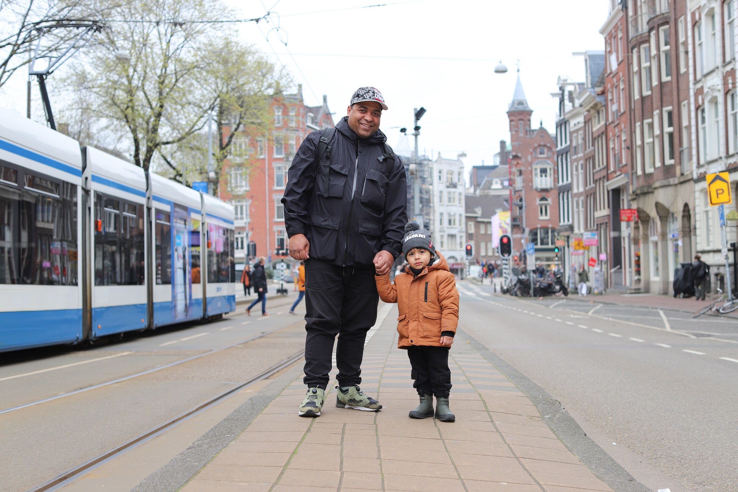 ‘Amsterdam is geen goedkope stad om een kind groot te brengen’ | Het Parool