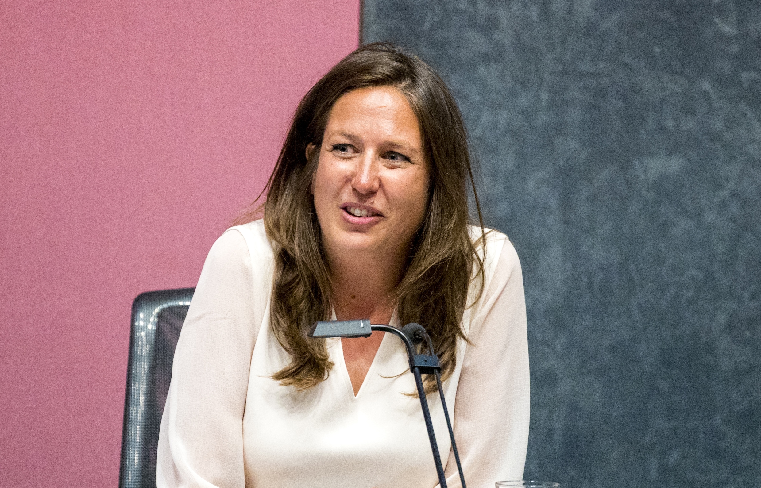 Wethouder Moorman belooft: voorlopig geen Amsterdams kind meer naar ...