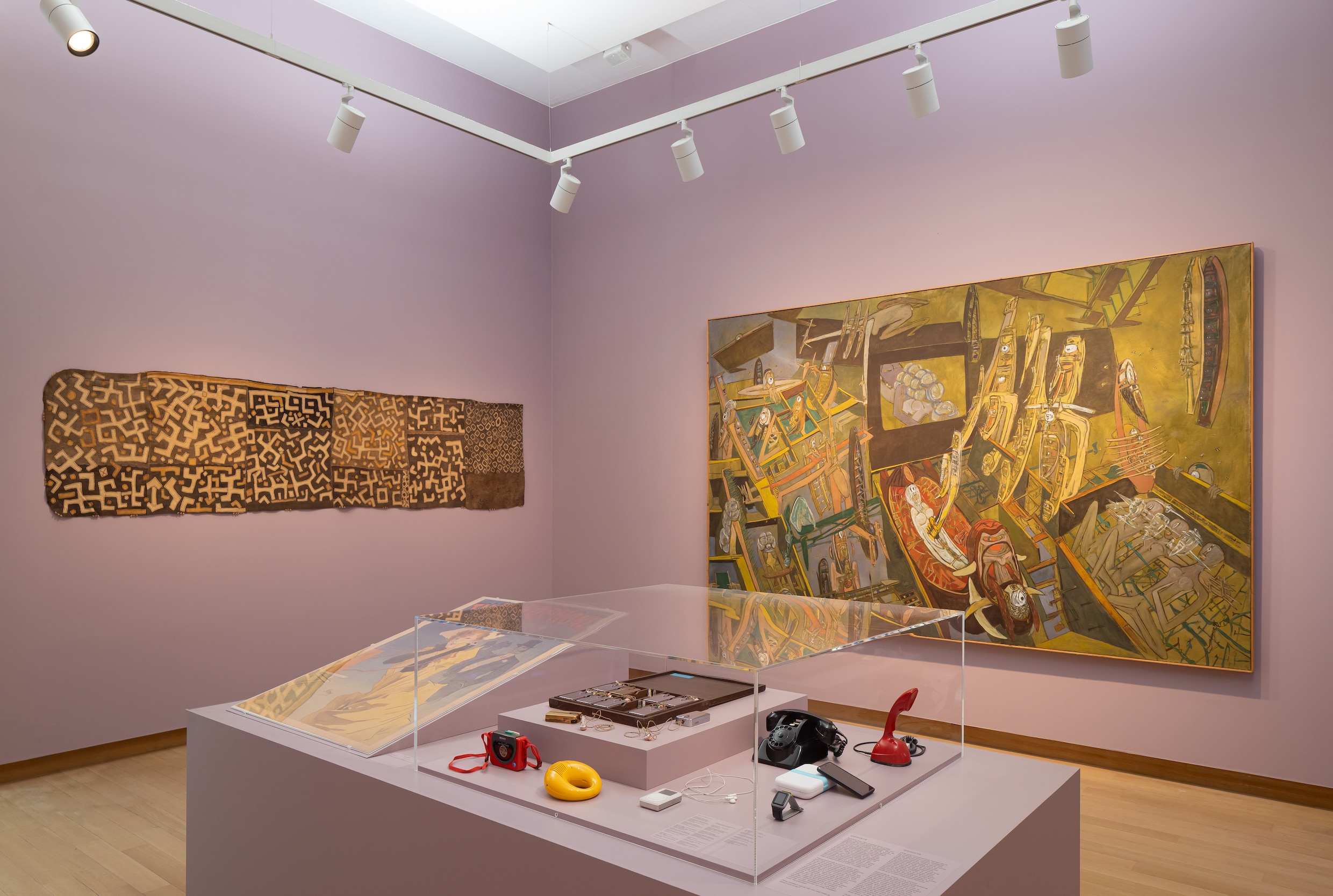 Recensie: Stedelijk presenteert modernisme als een veelkoppig monster ...