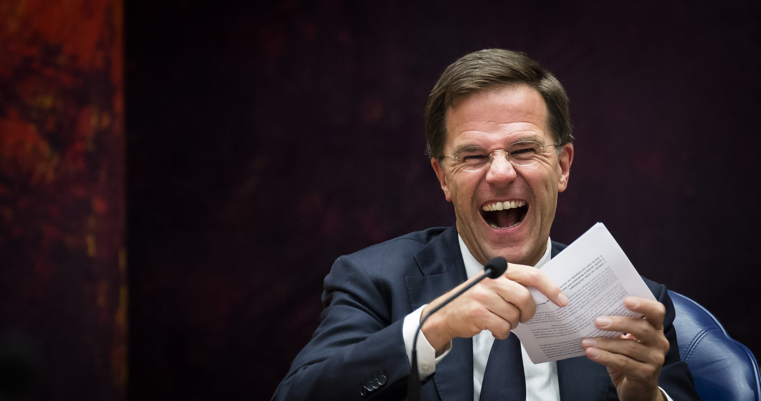 De negen levens van Mark Rutte: hoe de teflonpremier de dans telkens ...