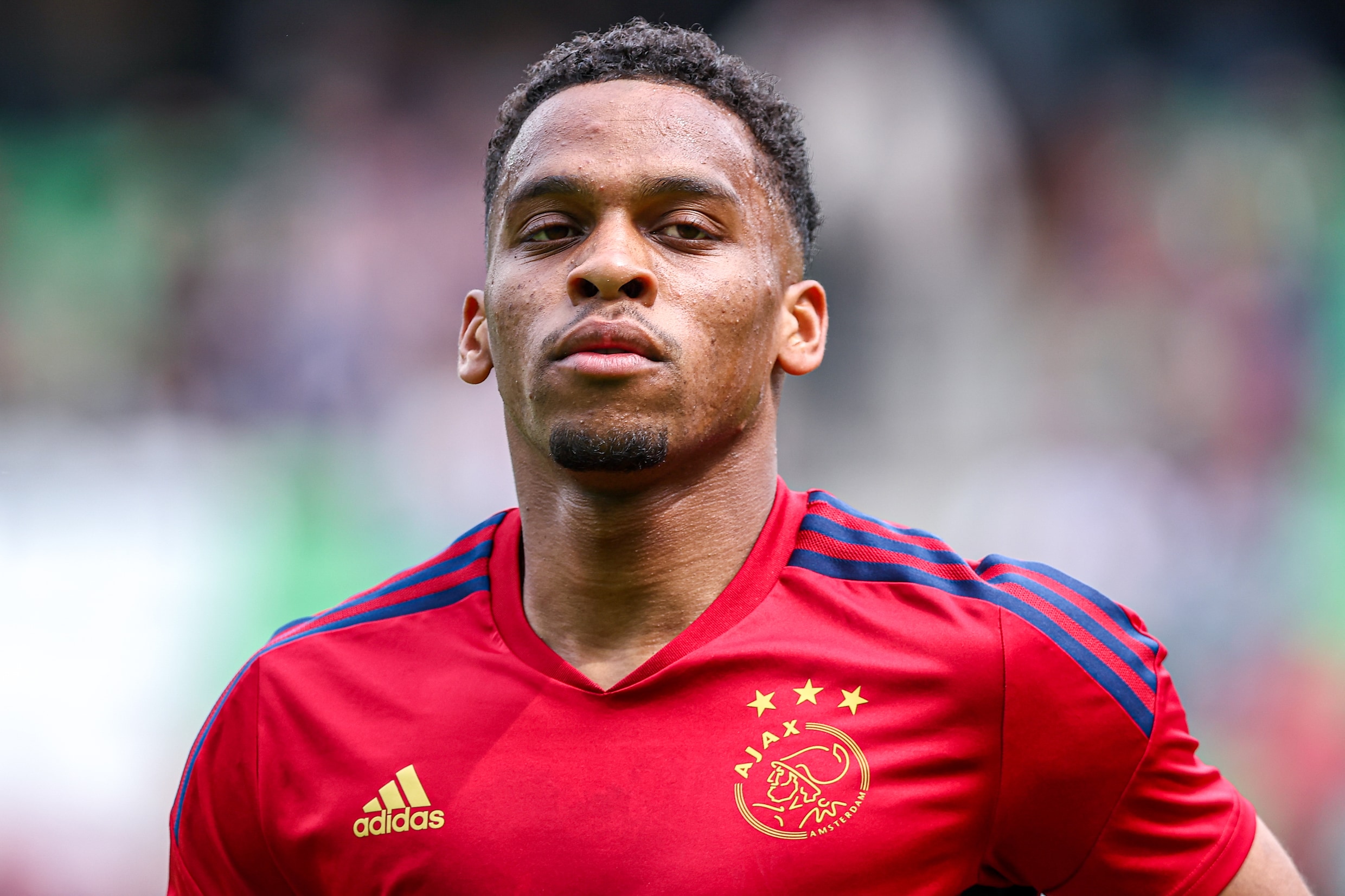 Ajax moet vrezen dat Jurriën Timber naar het buitenland verkast: de ene ...