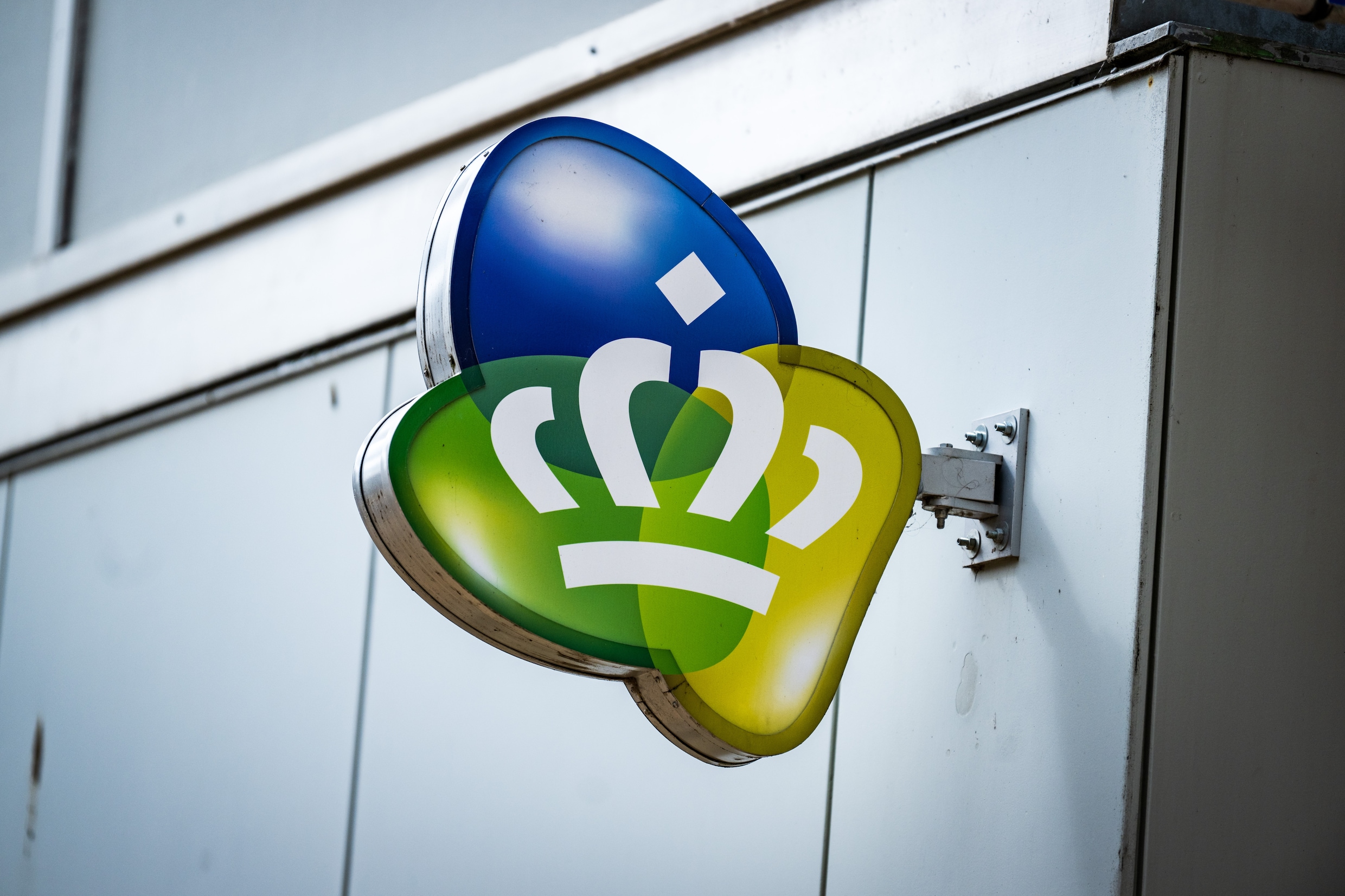 KPN neemt Nederlandse activiteiten Youfone over voor 200 miljoen | Het ...