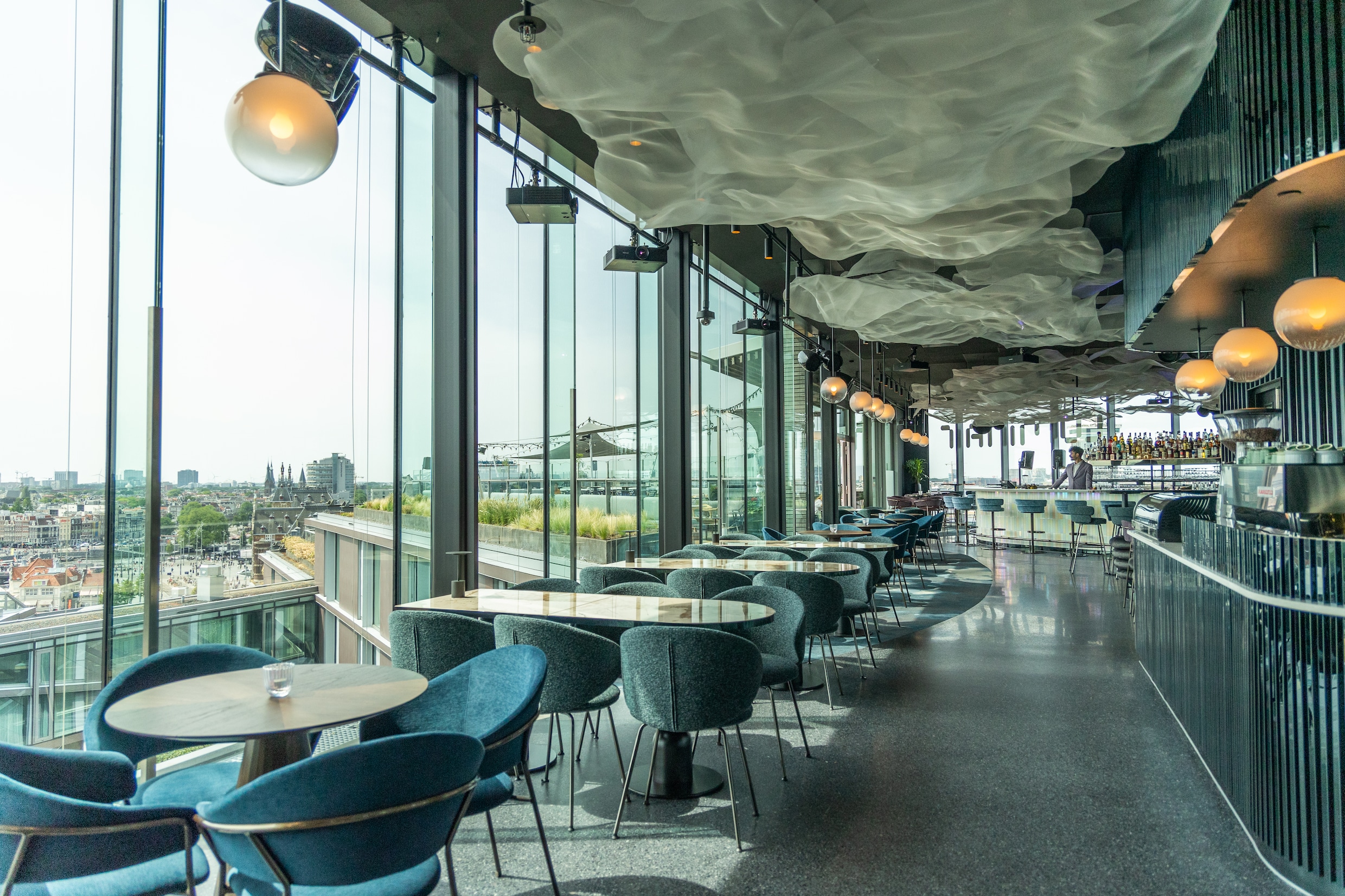 Licht, lucht en luxe op het dakterras van LuminAir in Amsterdam-Centrum ...
