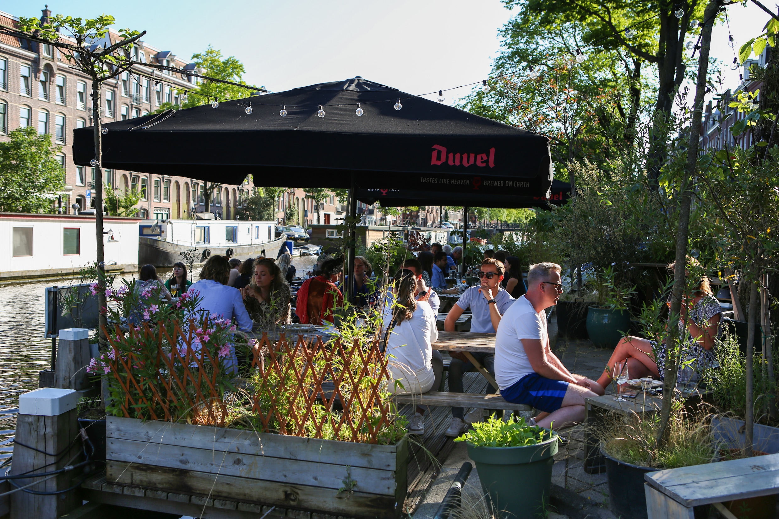 9 x de leukste terrassen aan het water in Amsterdam-West | Het Parool