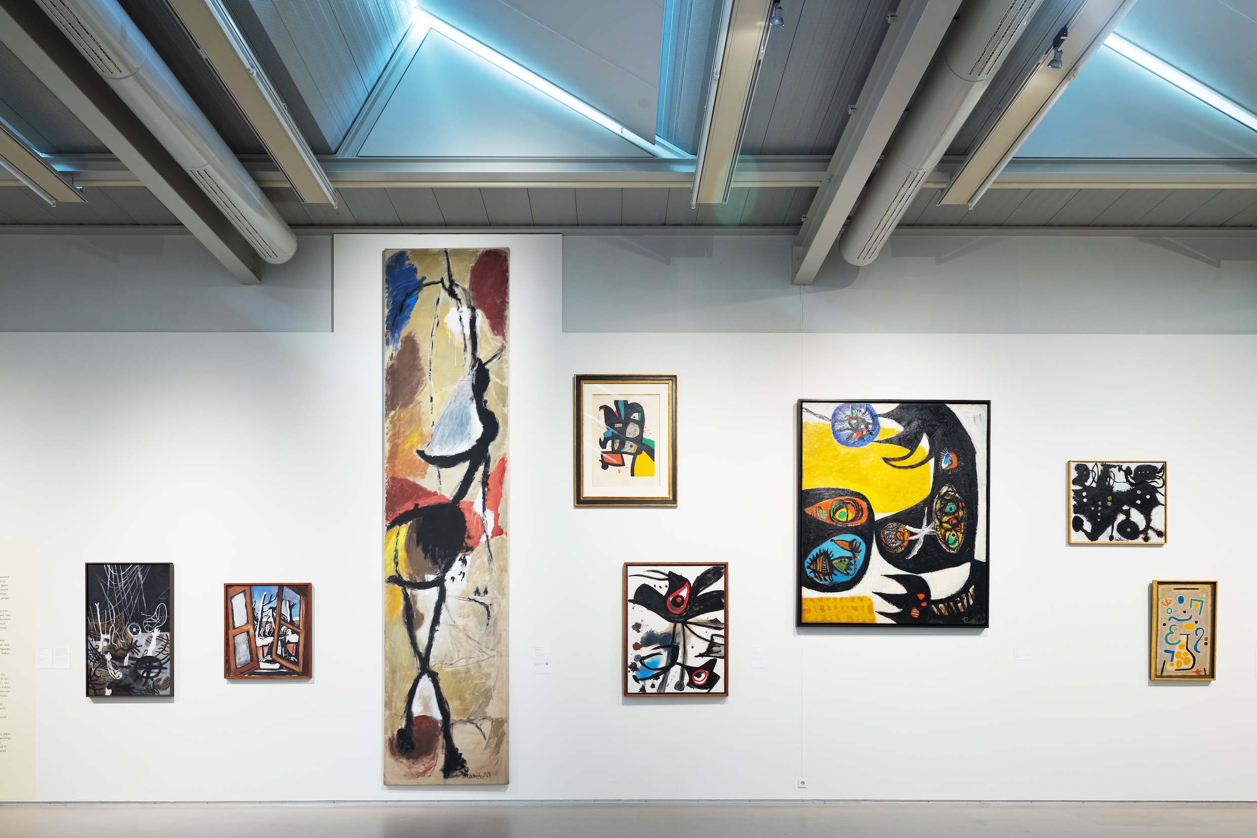 Recensie: Cobra Museum zet voor jubileumexpo eigen kunst en ...