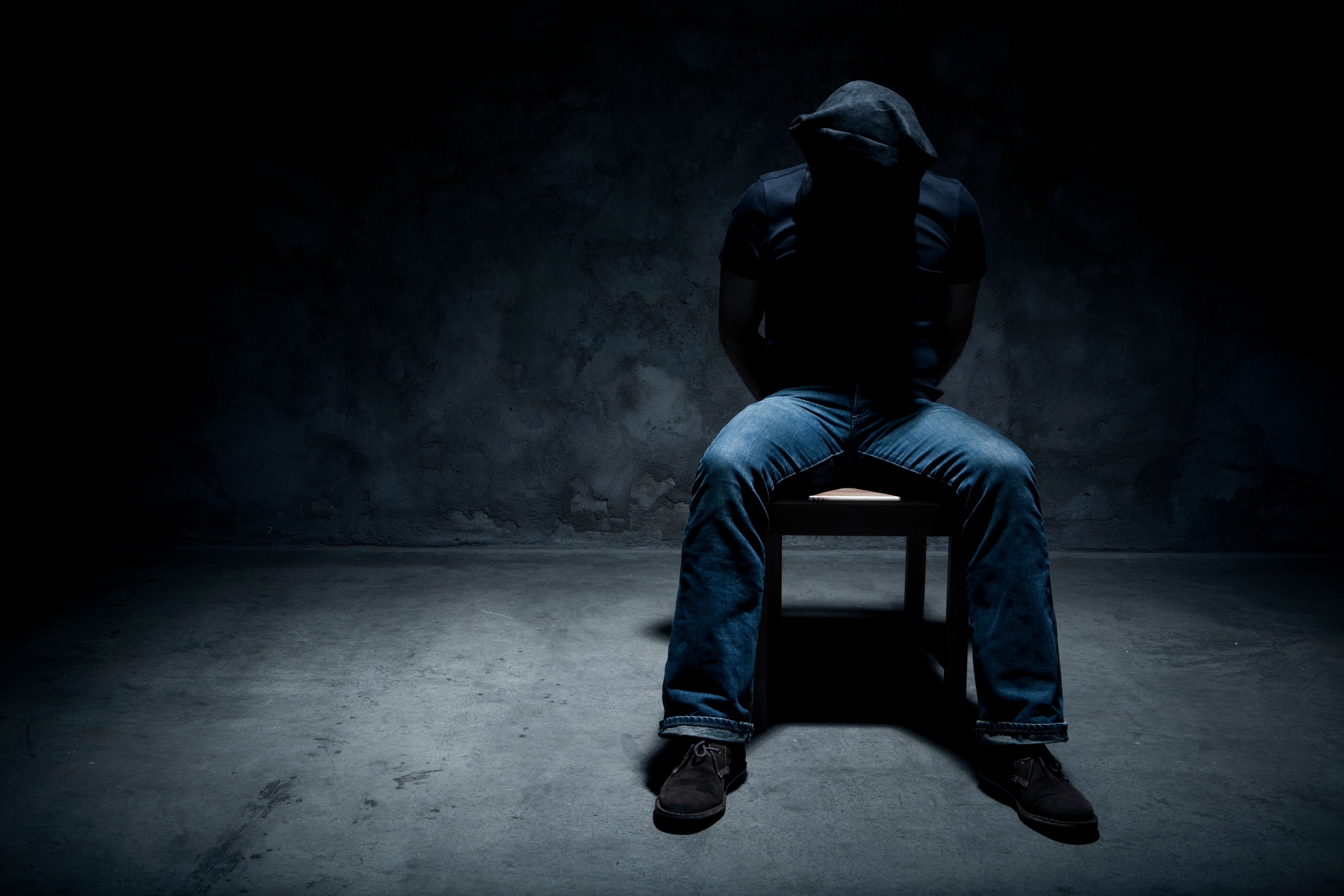 17-jarige jongen mist teen na marteling in België: verdachten zéér ...