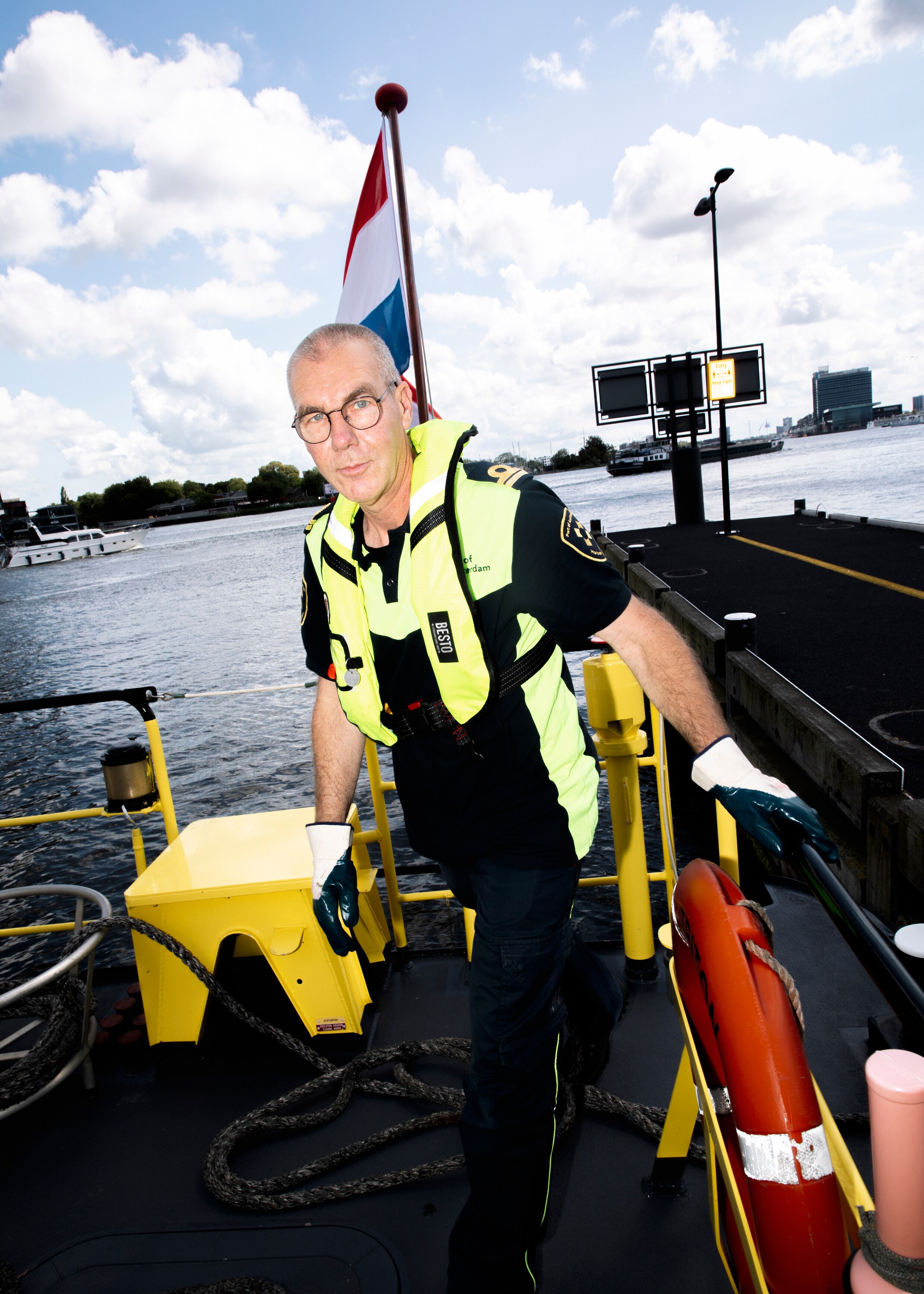 Alle hens aan dek: deze Amsterdammers hebben van het water hun werk ...
