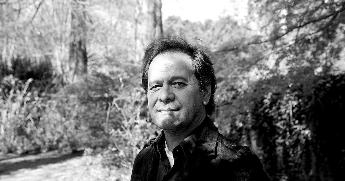Documentairemaker Leonard Retel Helmrich (1959-2023) hield de camera ...