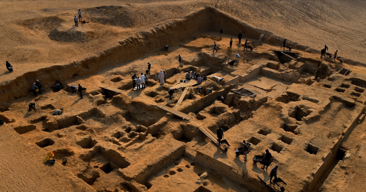 Recensie The Lost Pyramid: Meekijken over de schouders van Egyptes ...